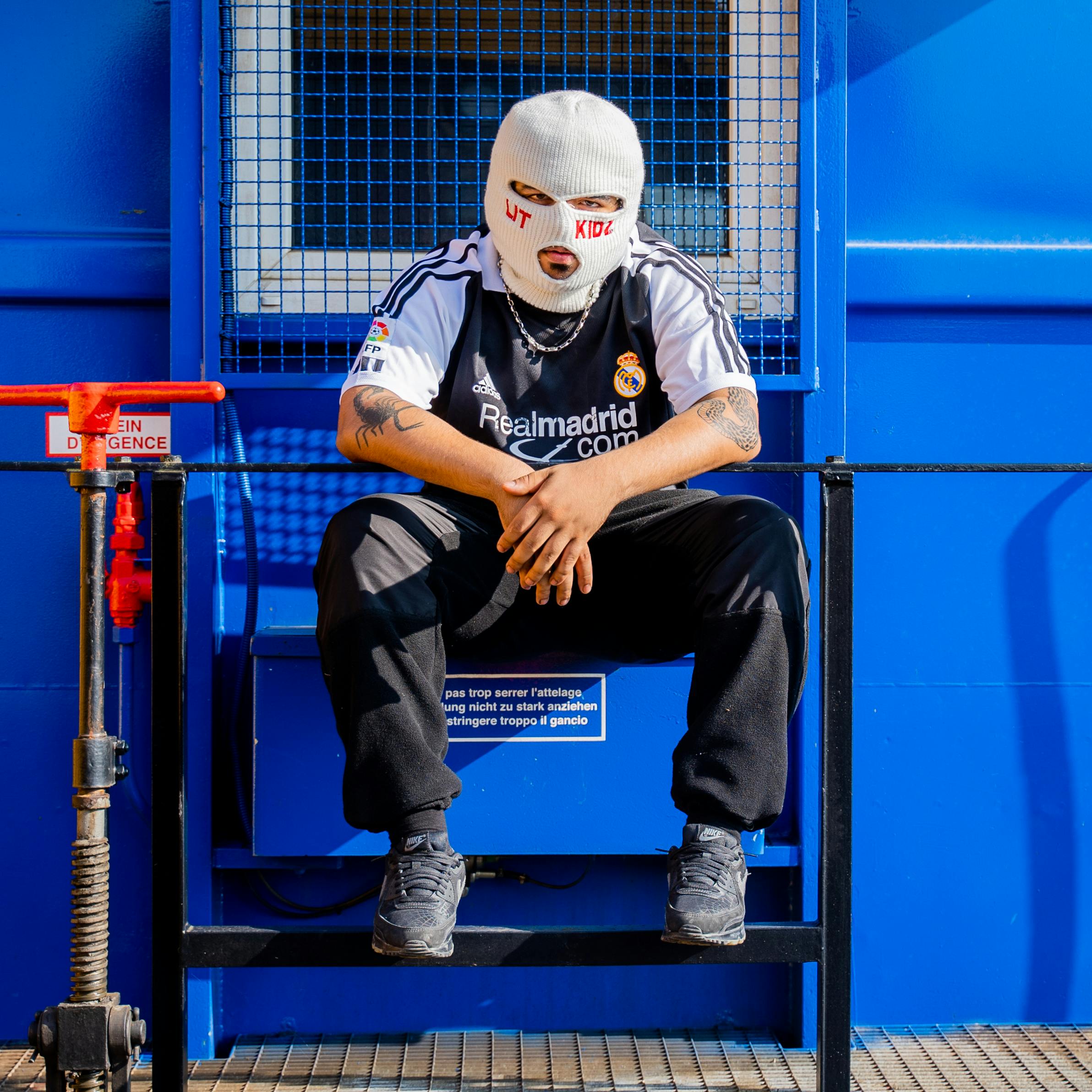 Gangster Mask Photos, Download The BEST Free Gangster Mask Stock Photos ...