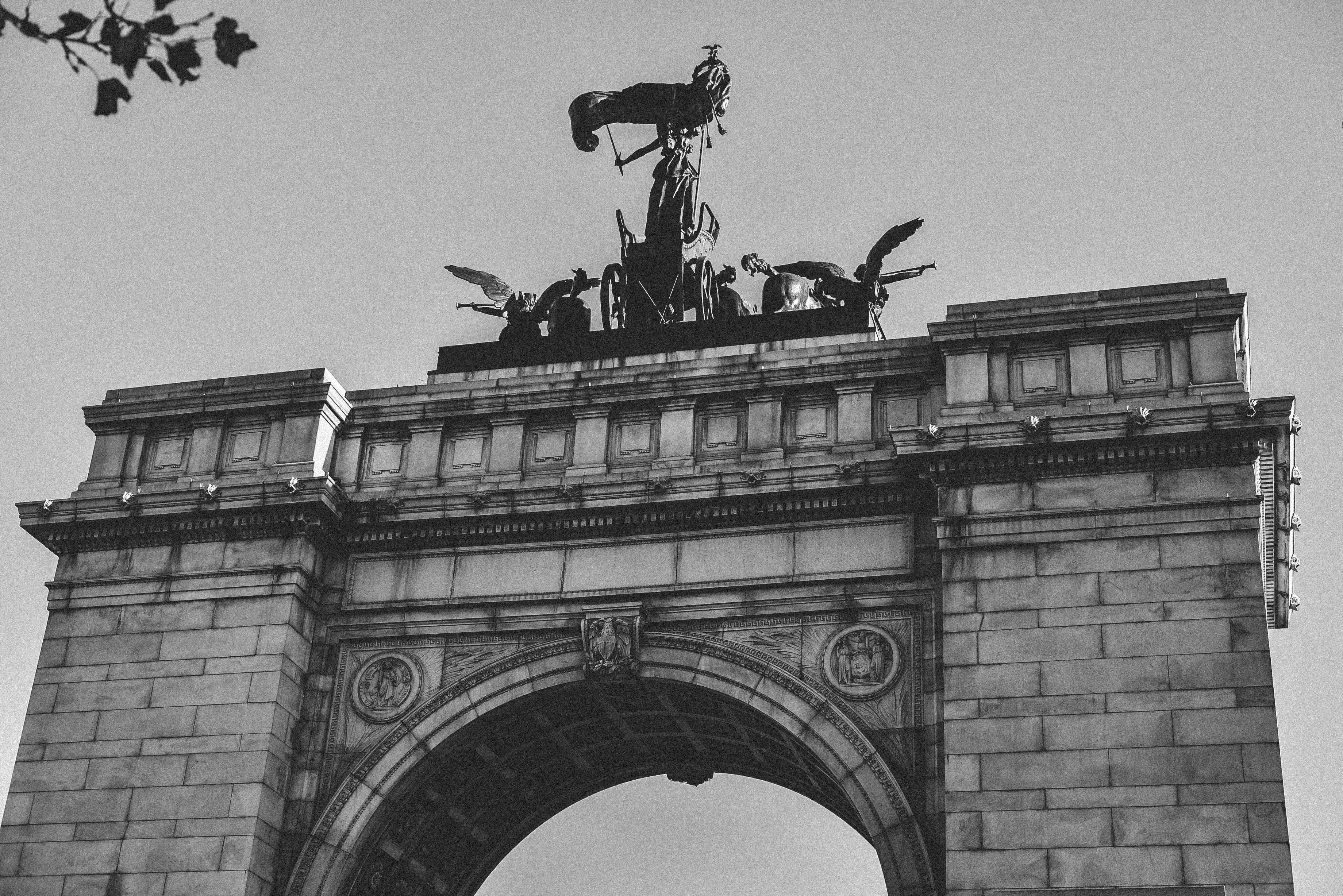Arch Monument · Free Stock Photo