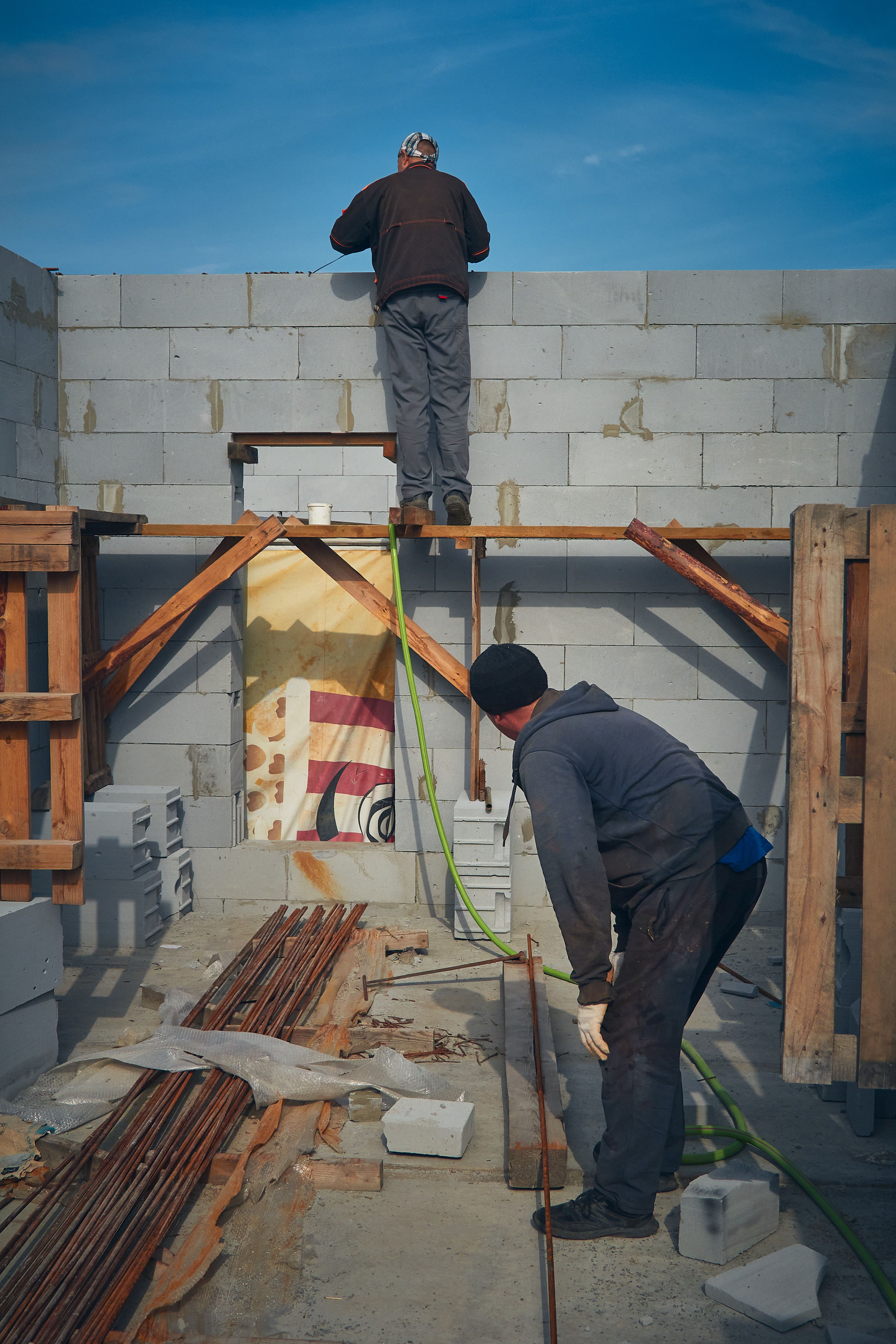 Men Working on Scaffolding · Free Stock Photo