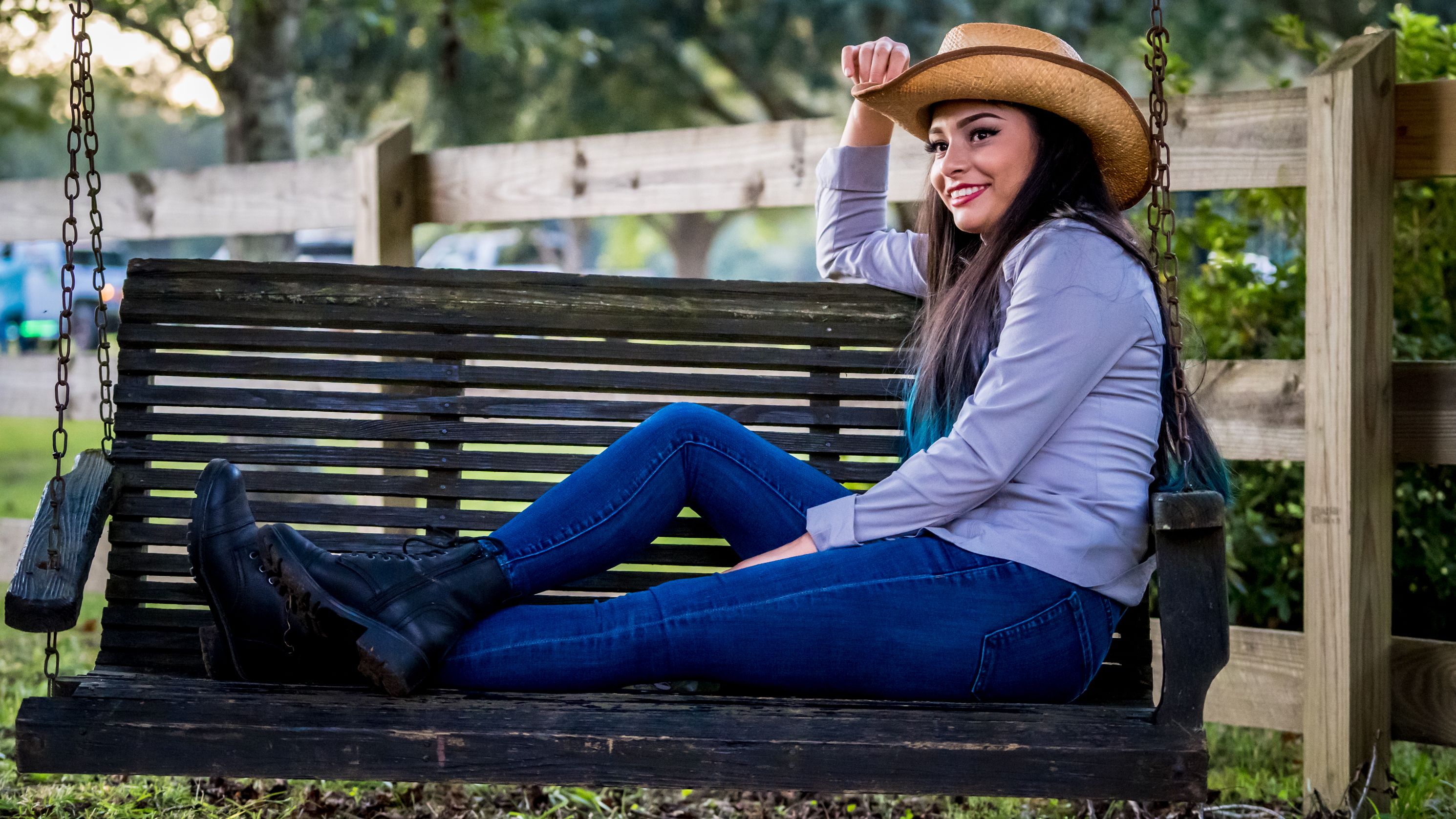 Feet On Bench Photos, Download The BEST Free Feet On Bench Stock Photos ...