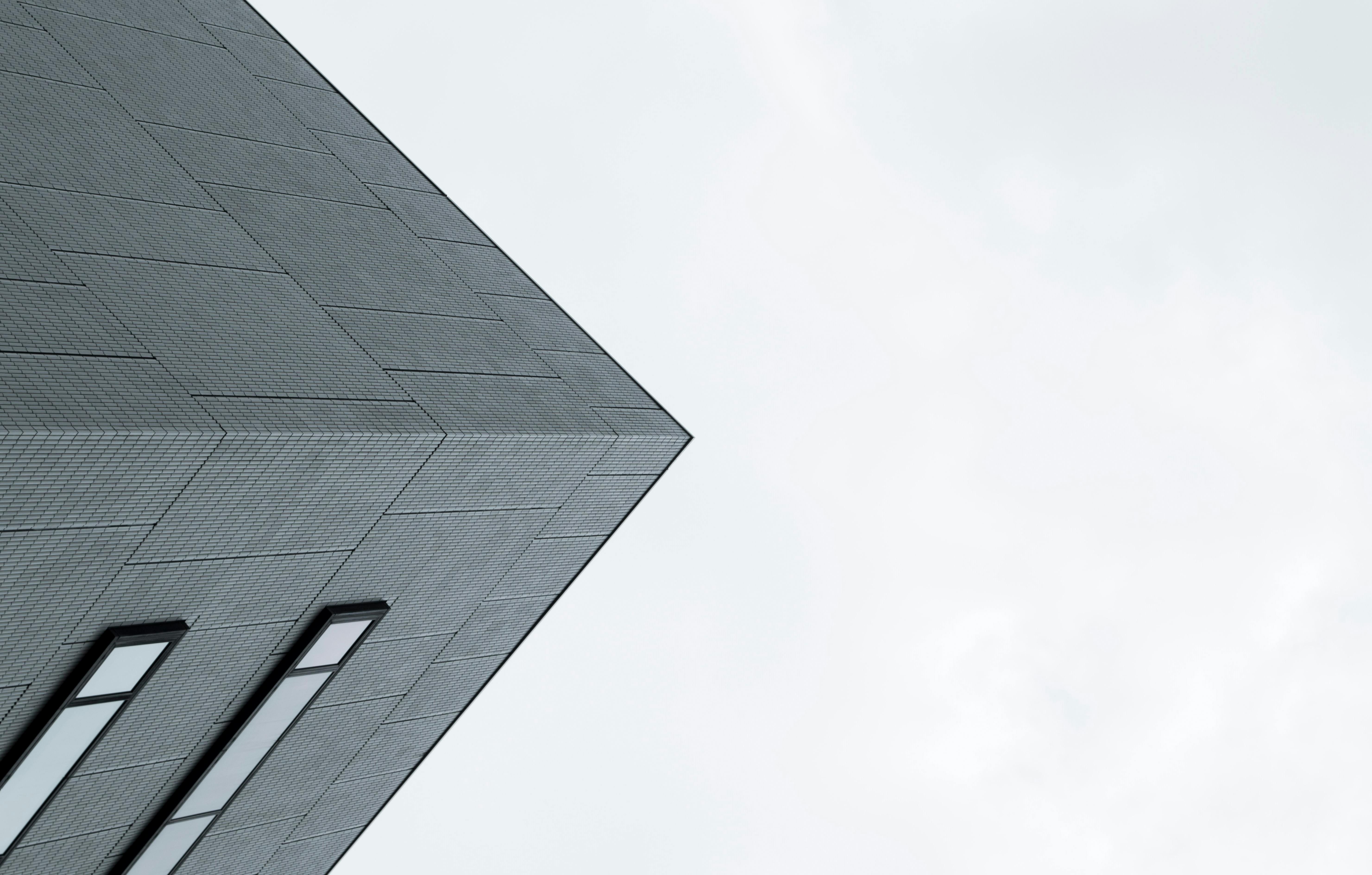 Grey Concrete Building · Free Stock Photo