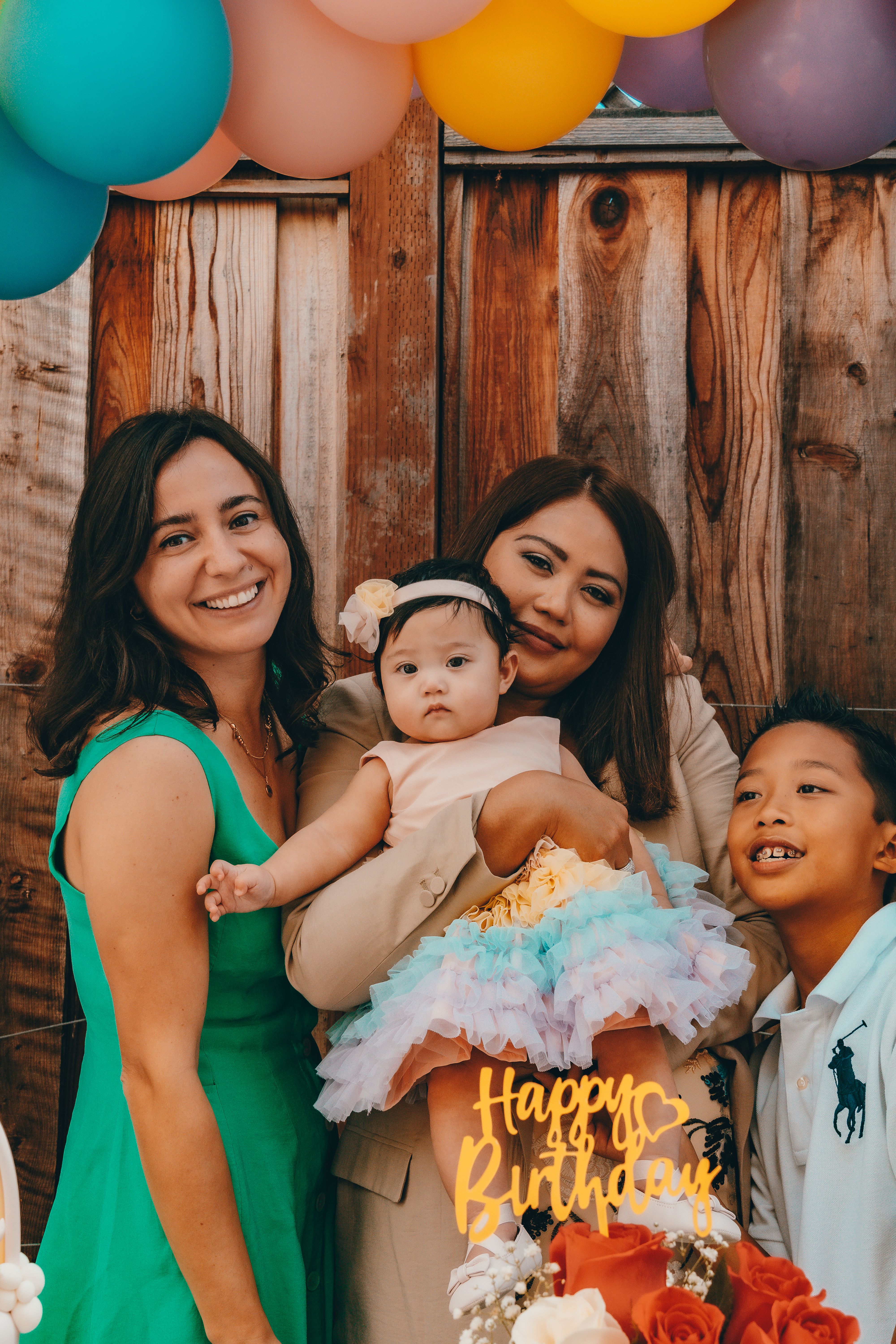 People Standing Behind the Cake · Free Stock Photo