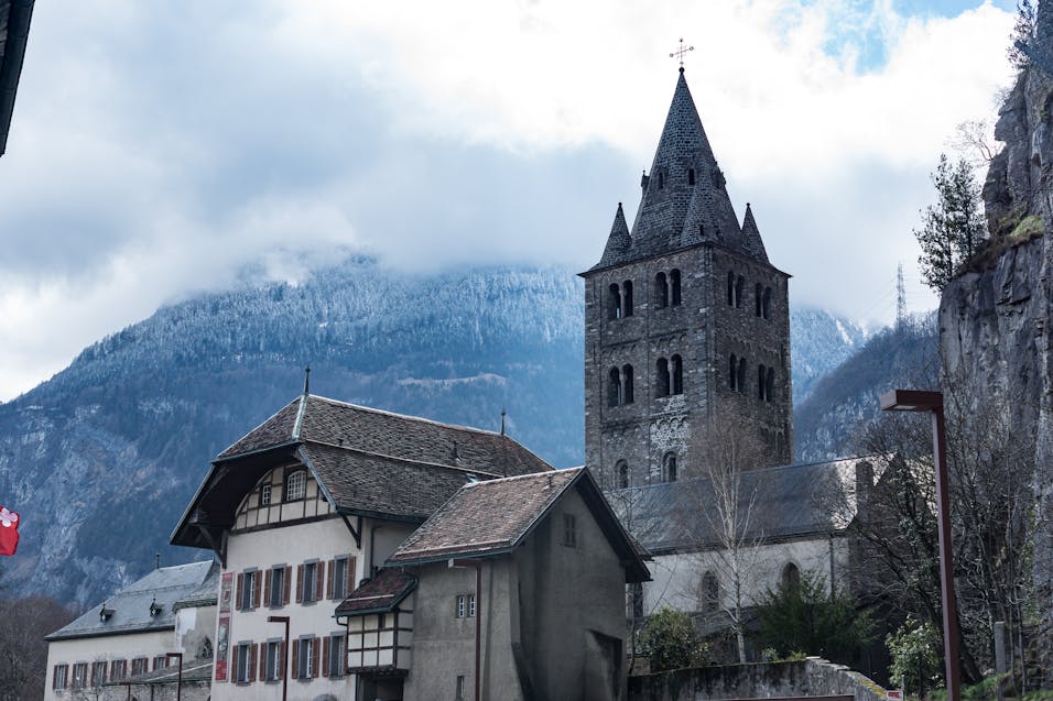 Swiss Re: A Century of Innovation in Global Reinsurance