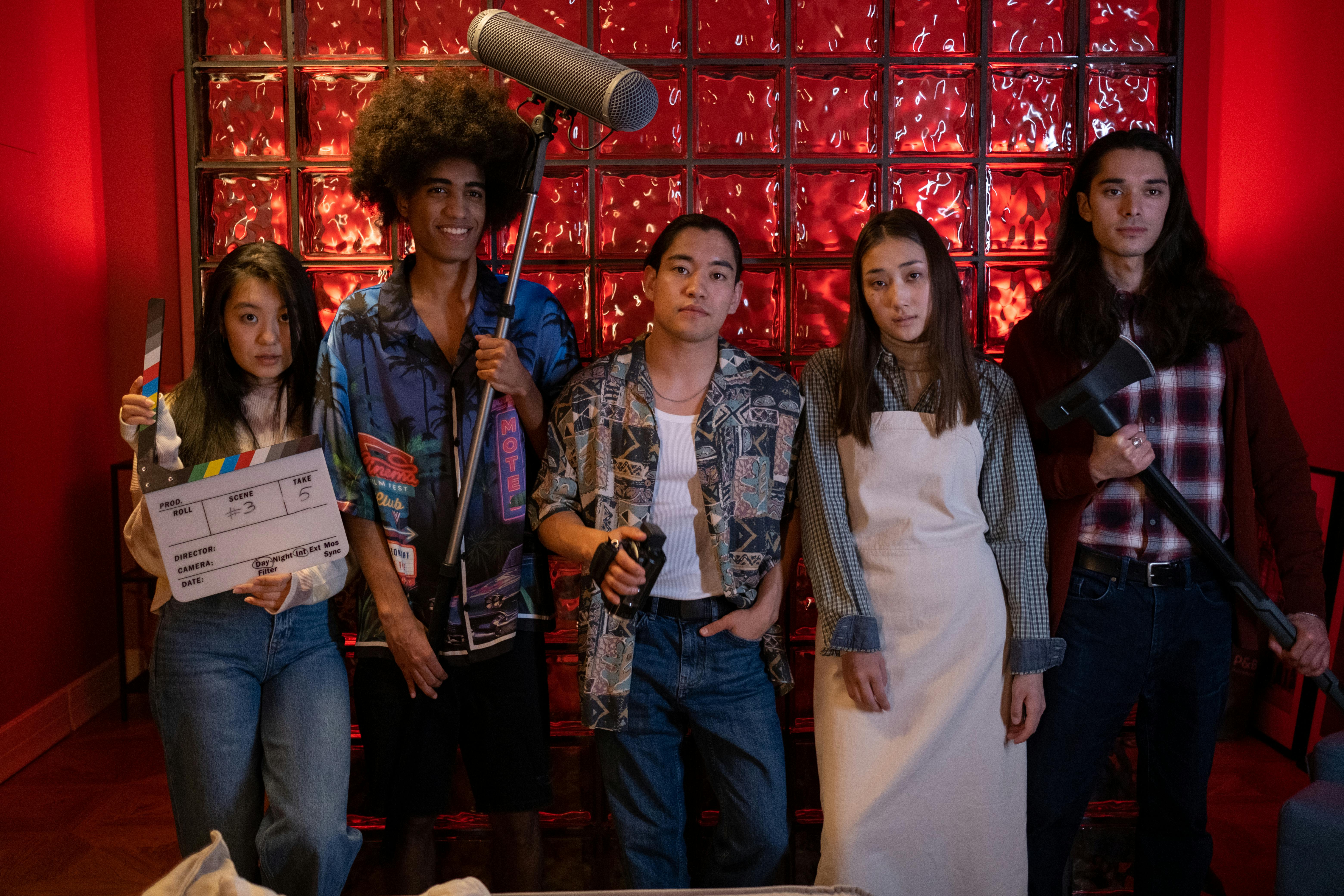 Five friends playing movie scene and looking at camera · Free Stock Photo