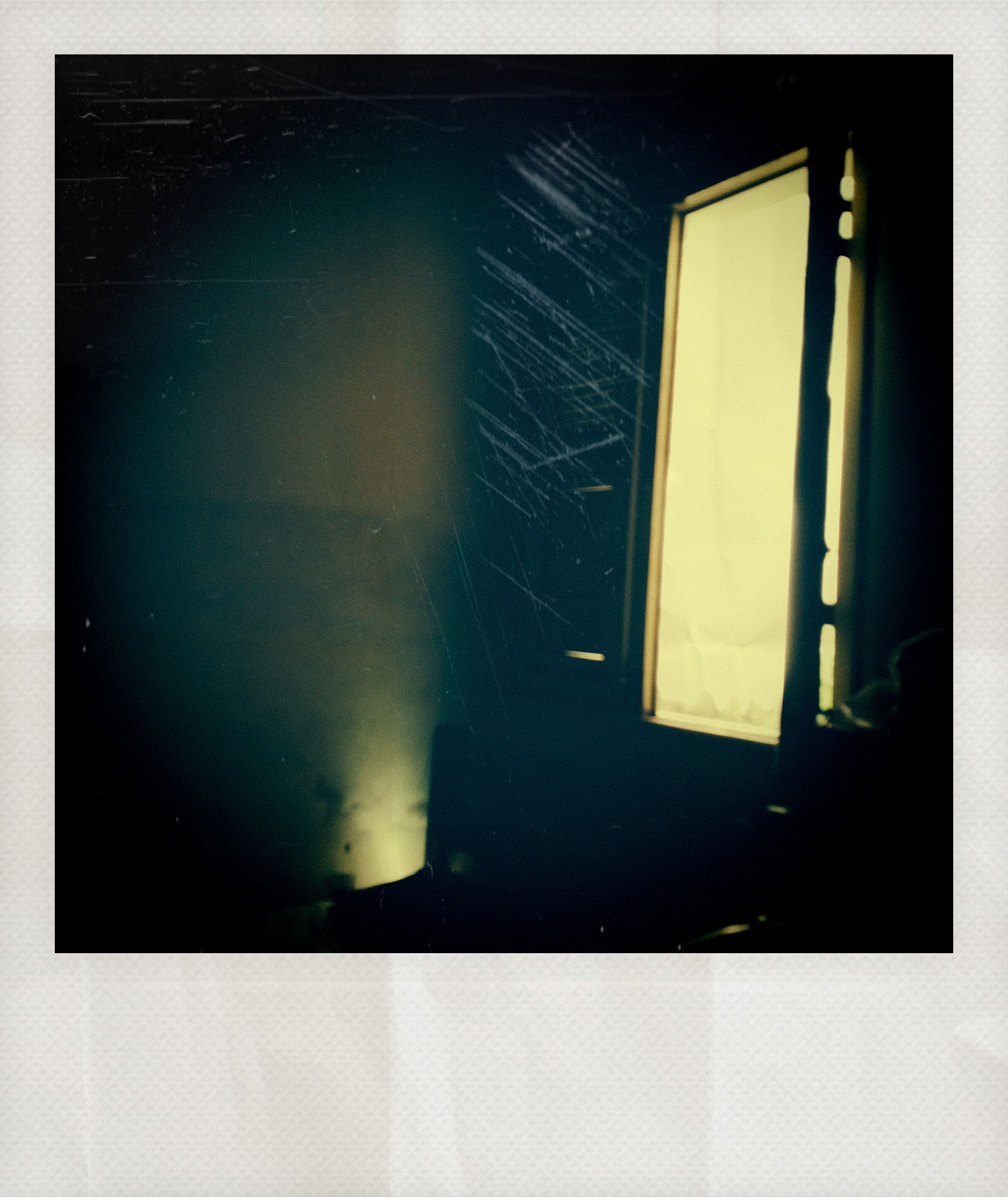 Window in Dark Room · Free Stock Photo