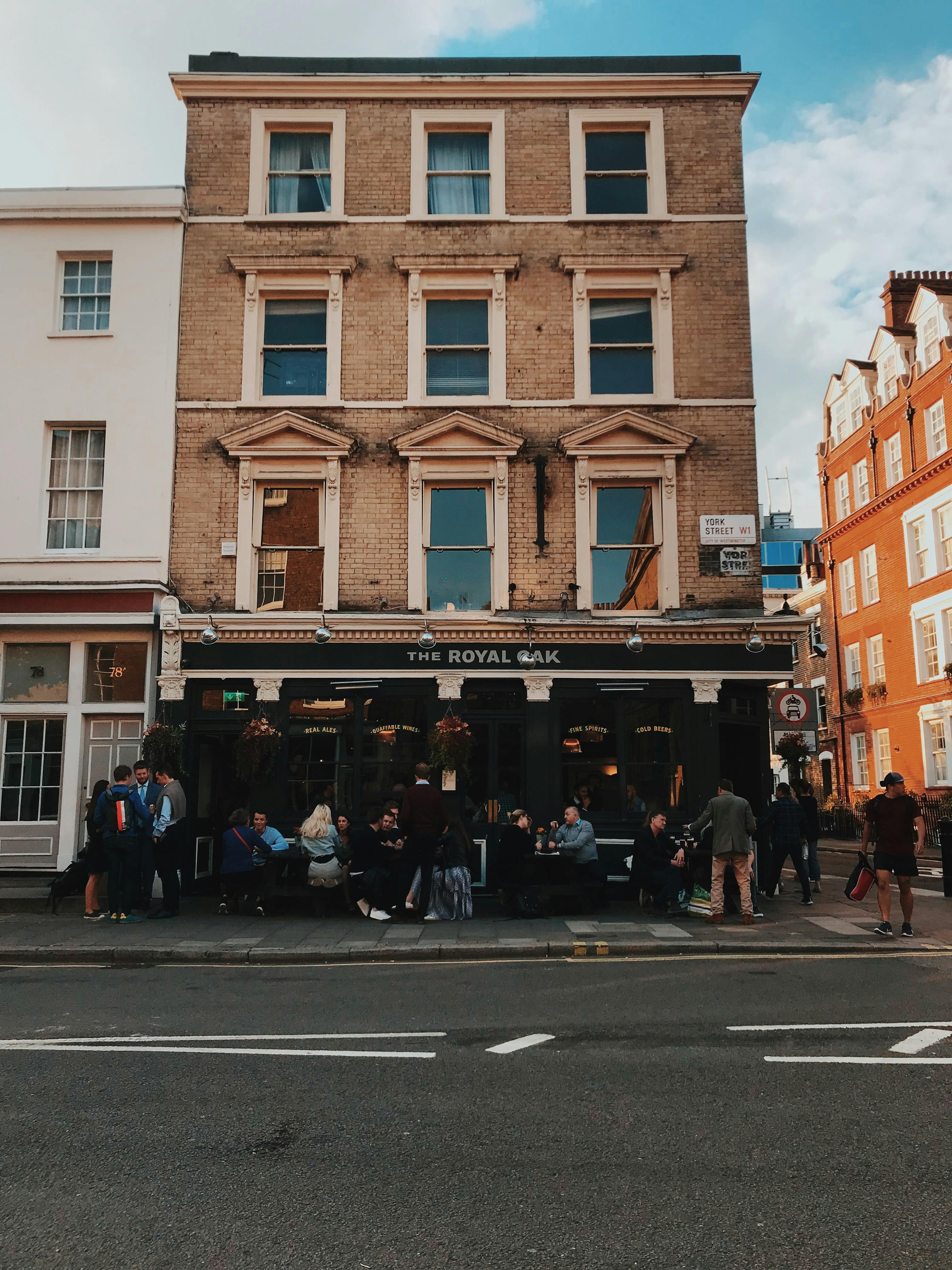 Storefront With People Photos, Download Free Storefront With People ...