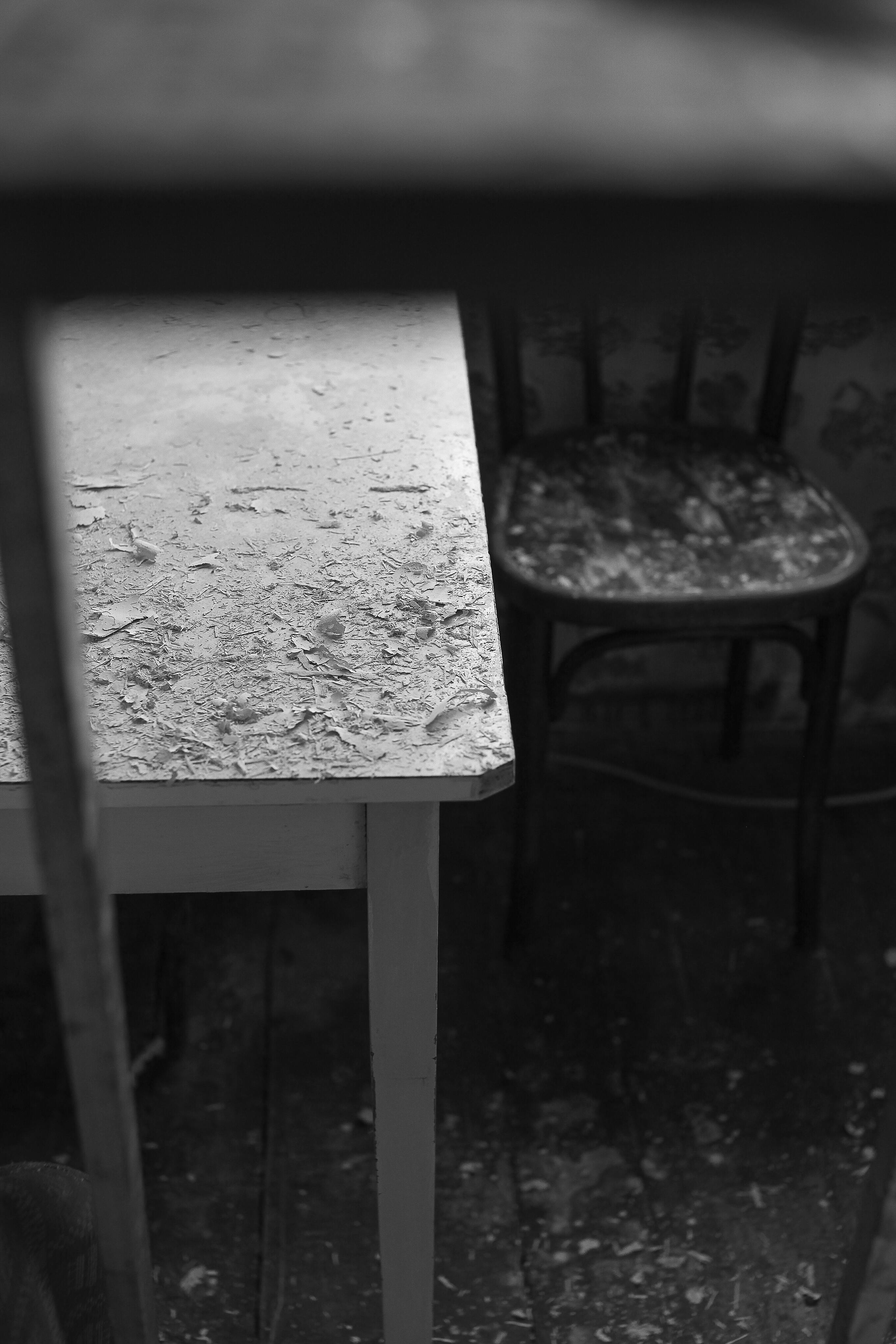 Destroyed Table and Chair · Free Stock Photo