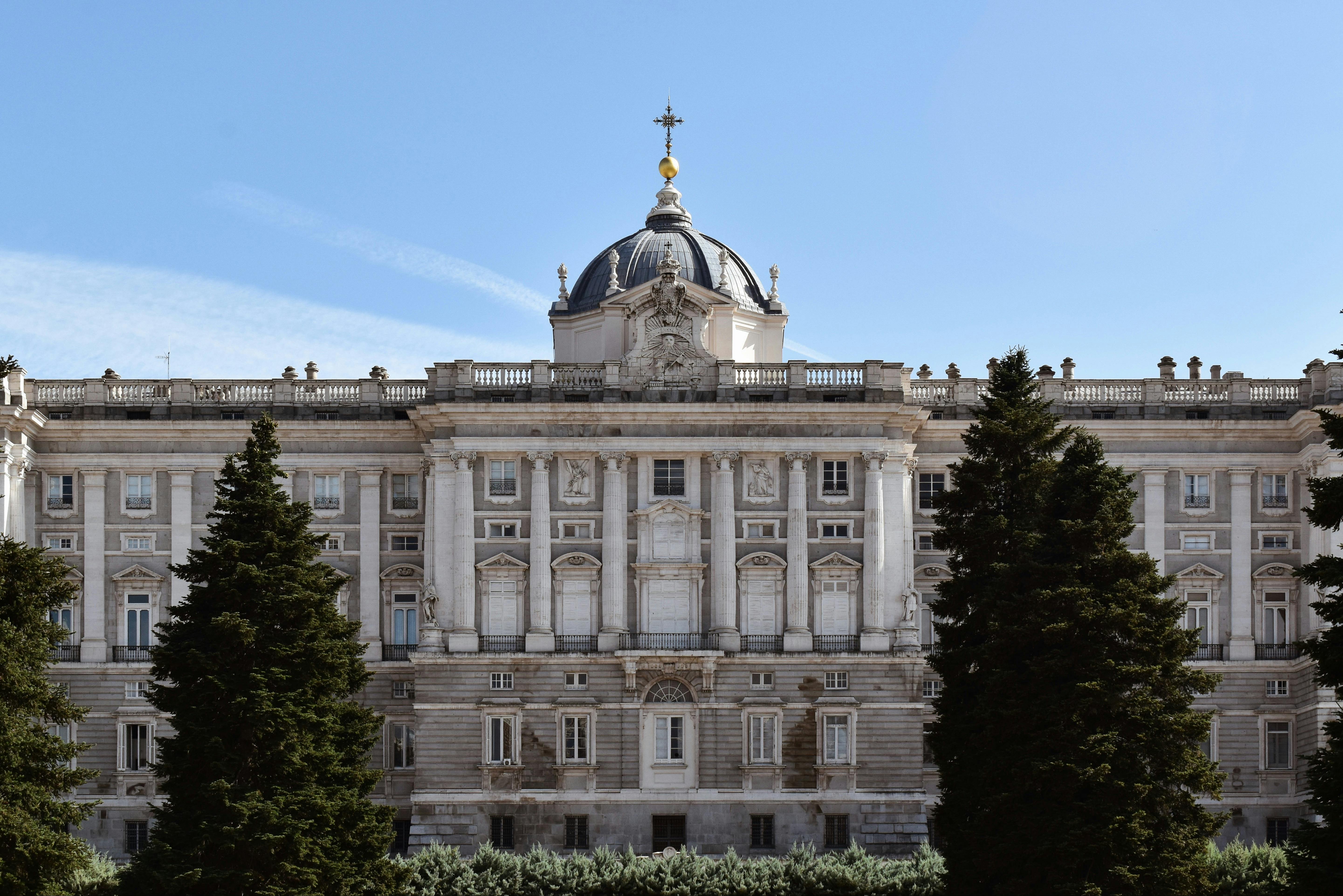 Royal Palace Photos, Download The BEST Free Royal Palace Stock Photos ...