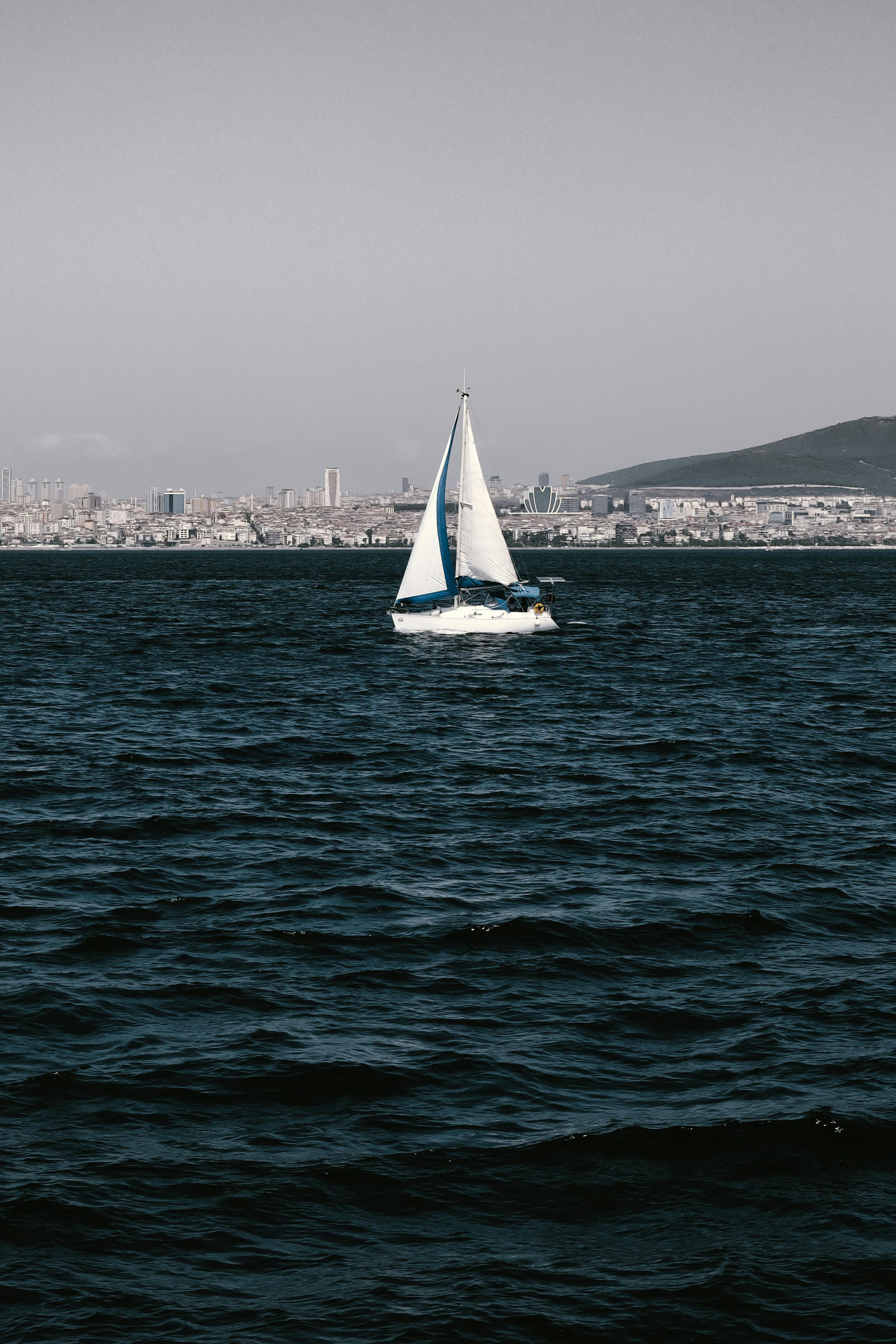 Boat Choppy Seas Photos, Download The BEST Free Boat Choppy Seas Stock ...