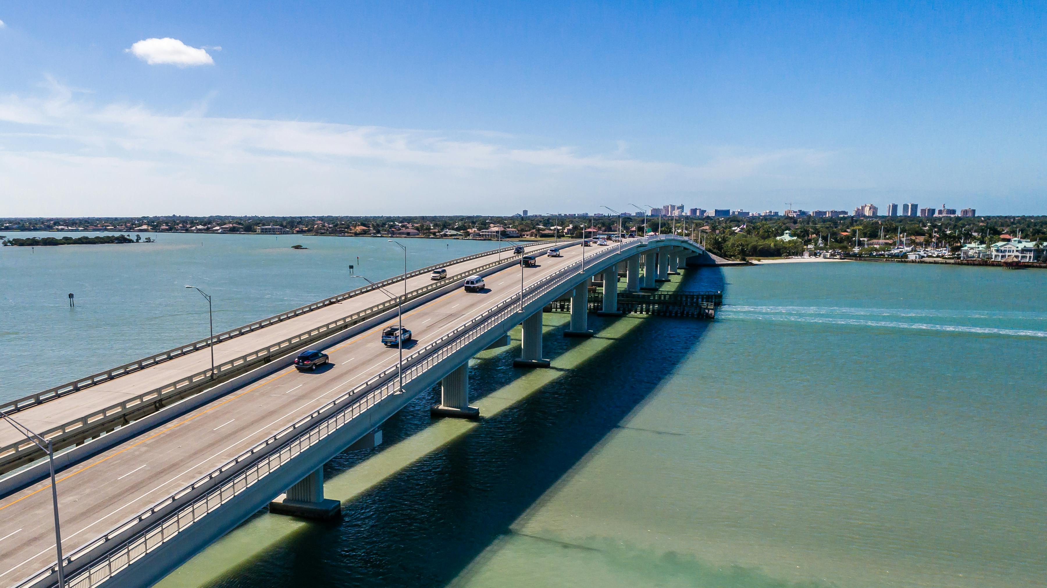 Cars Driving on Jolley Bridge in Florida · Free Stock Photo