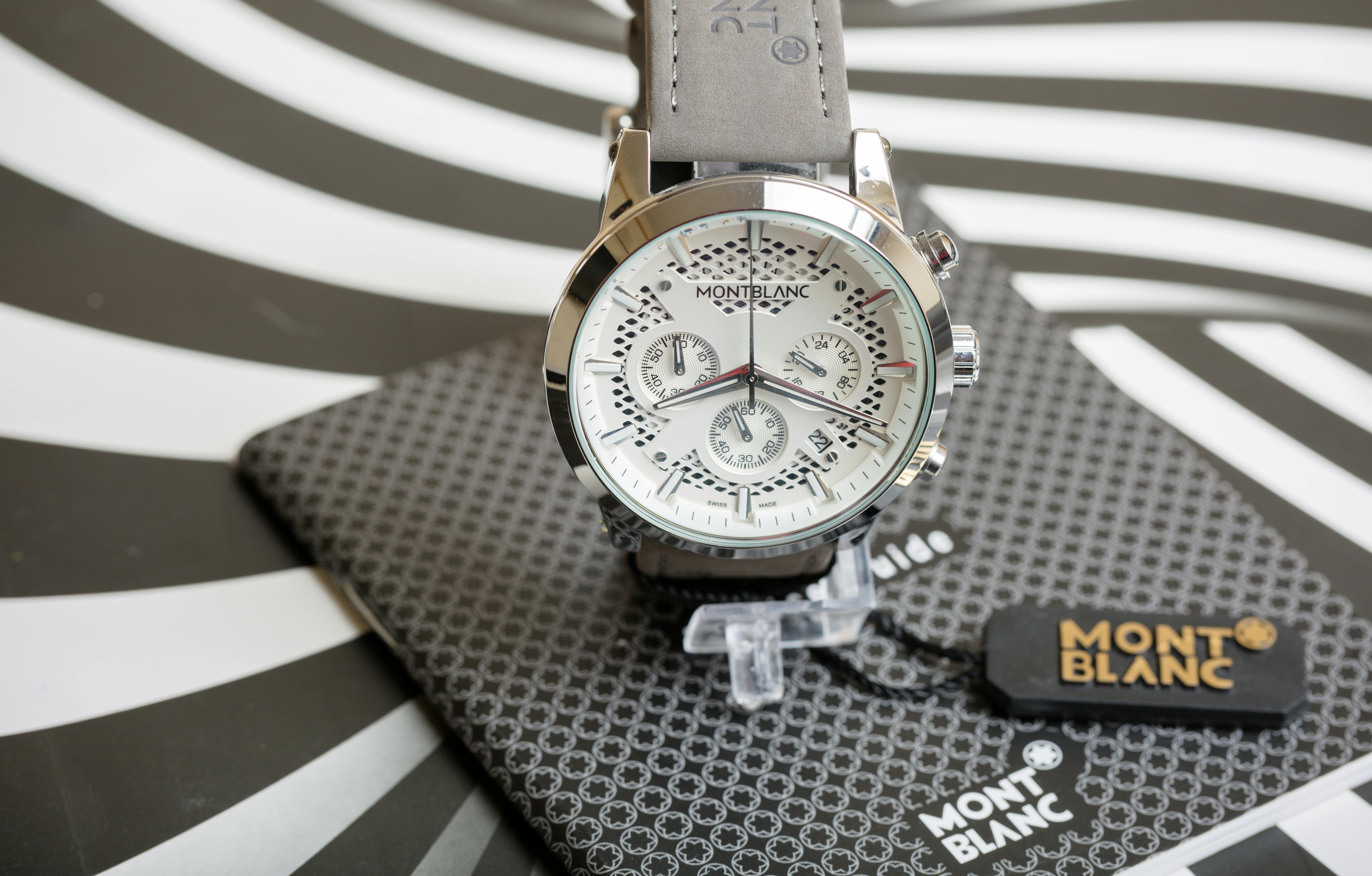 White Rider Analog Watch at 2:12 Time · Free Stock Photo