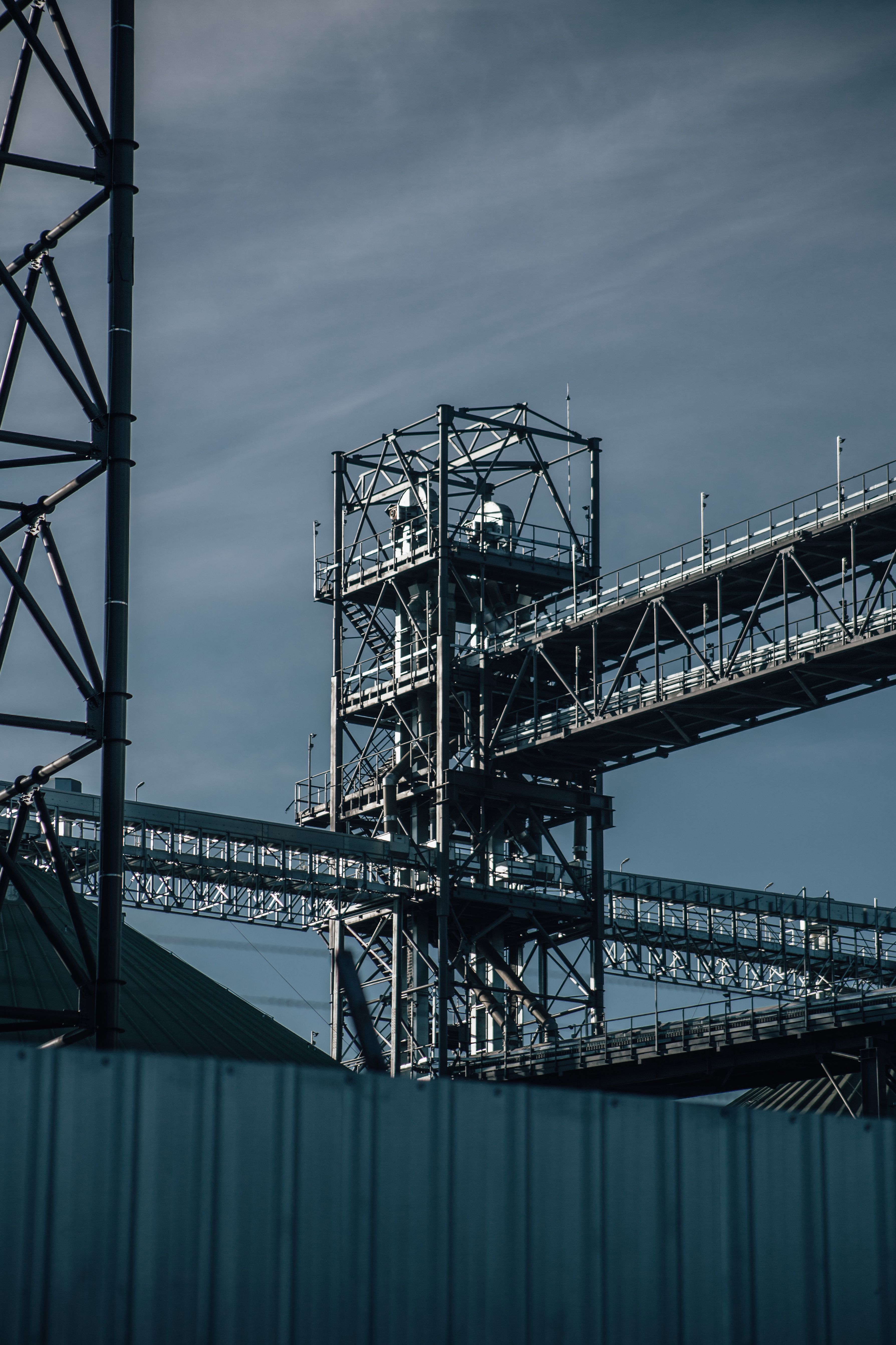 Iron and Steel Construction of Bridge · Free Stock Photo
