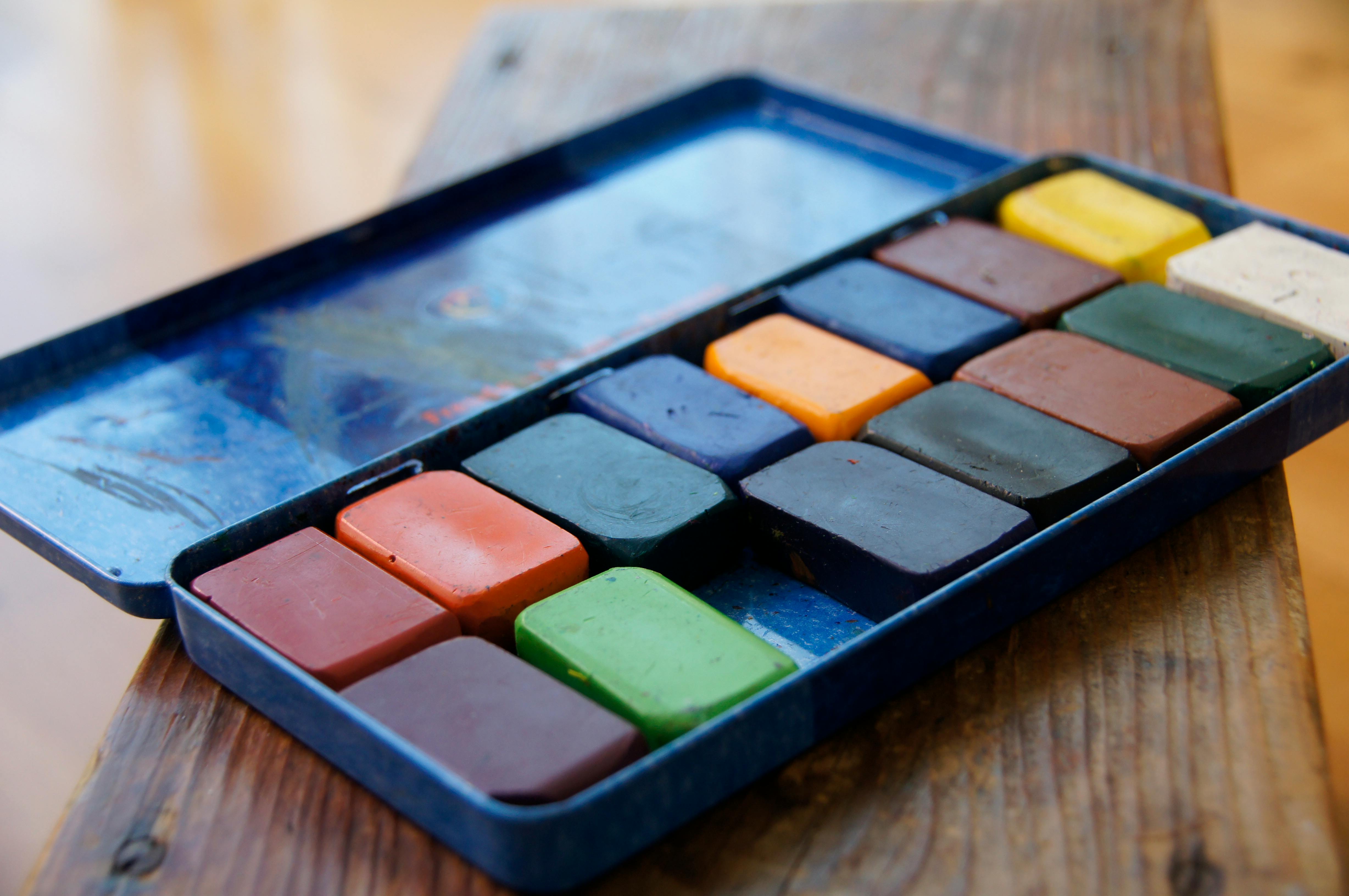 Close-Up Shot of a Color Palette · Free Stock Photo