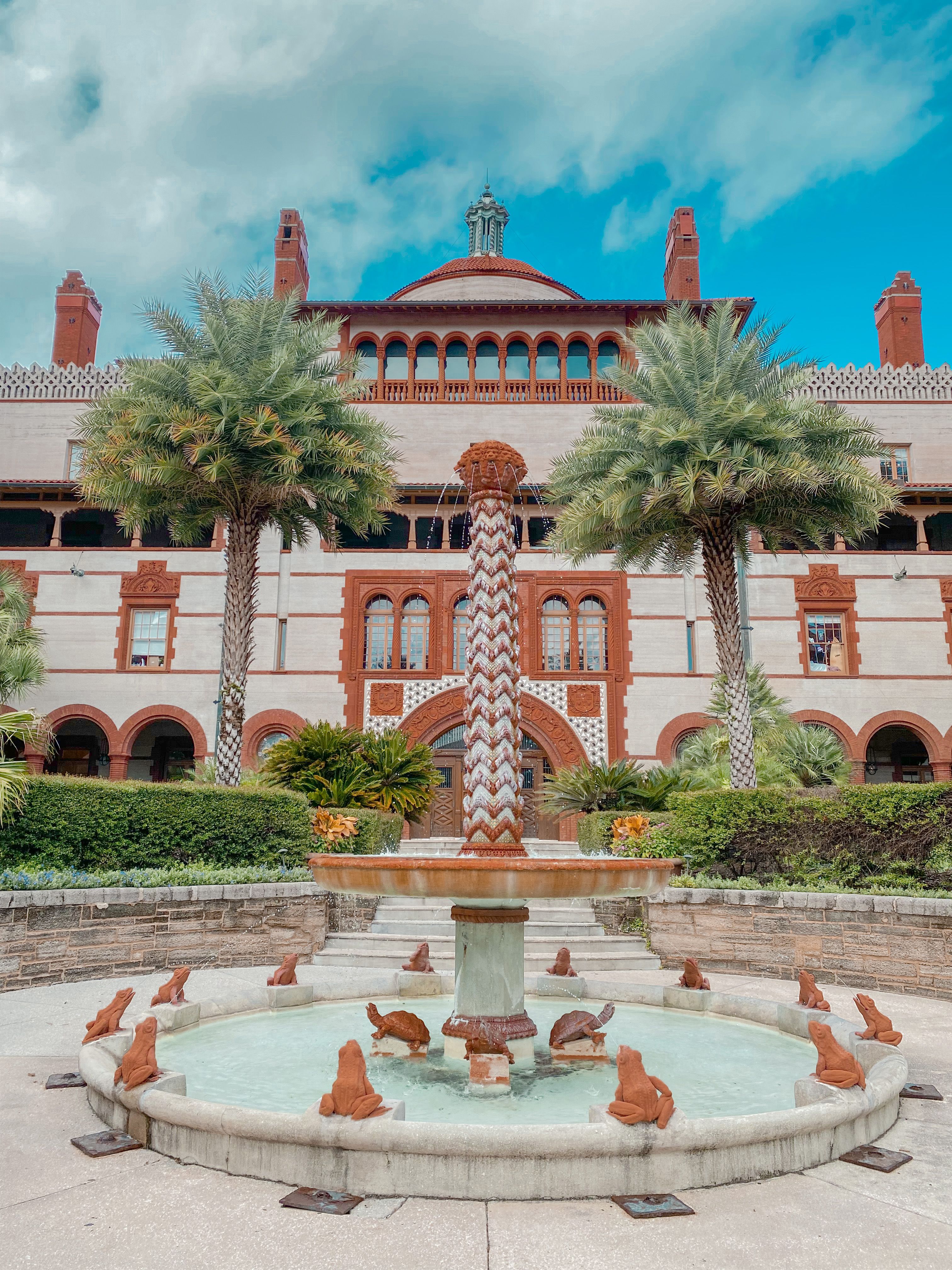 Exterior of a University · Free Stock Photo