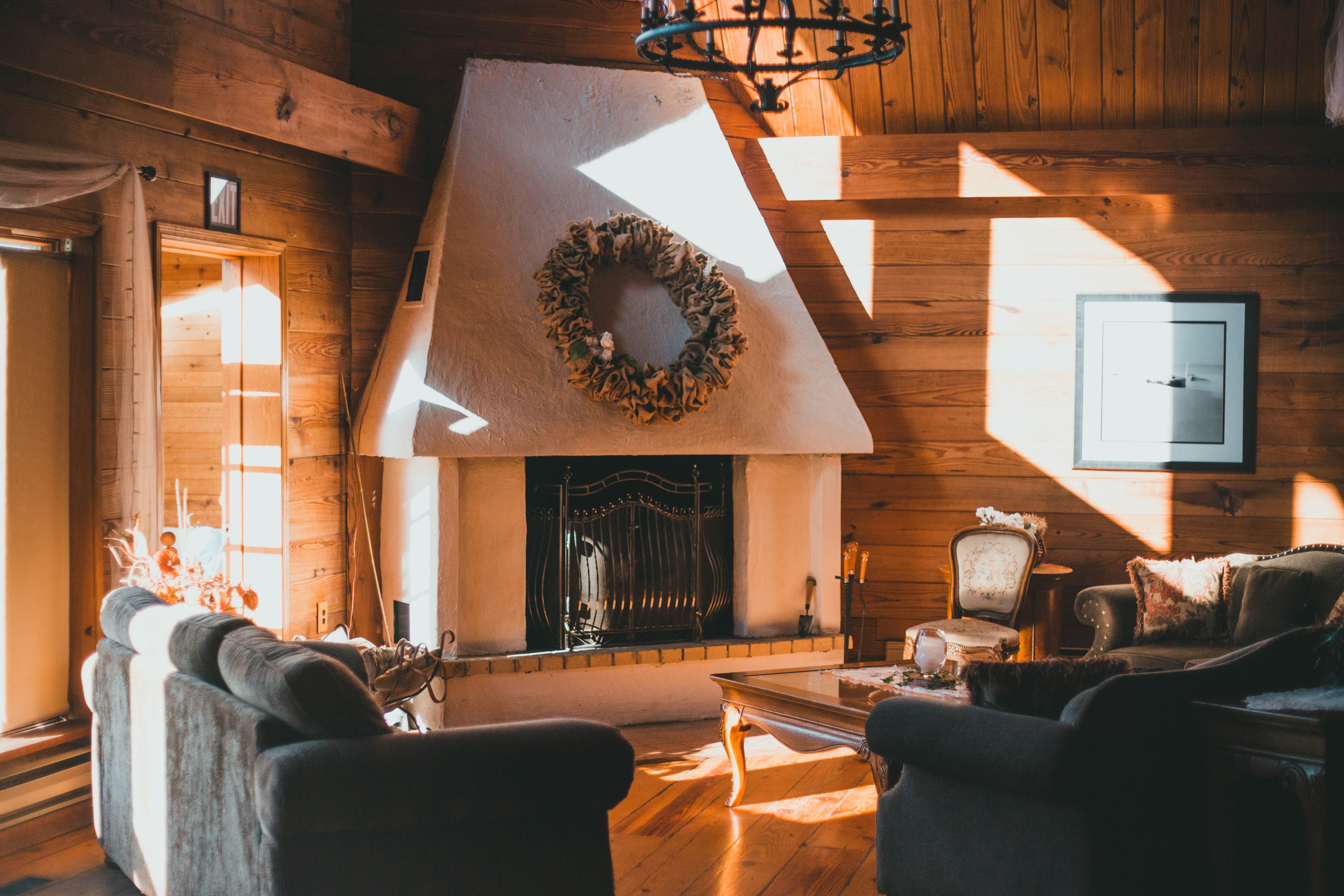 Window of Old-fashioned Living Room · Free Stock Photo