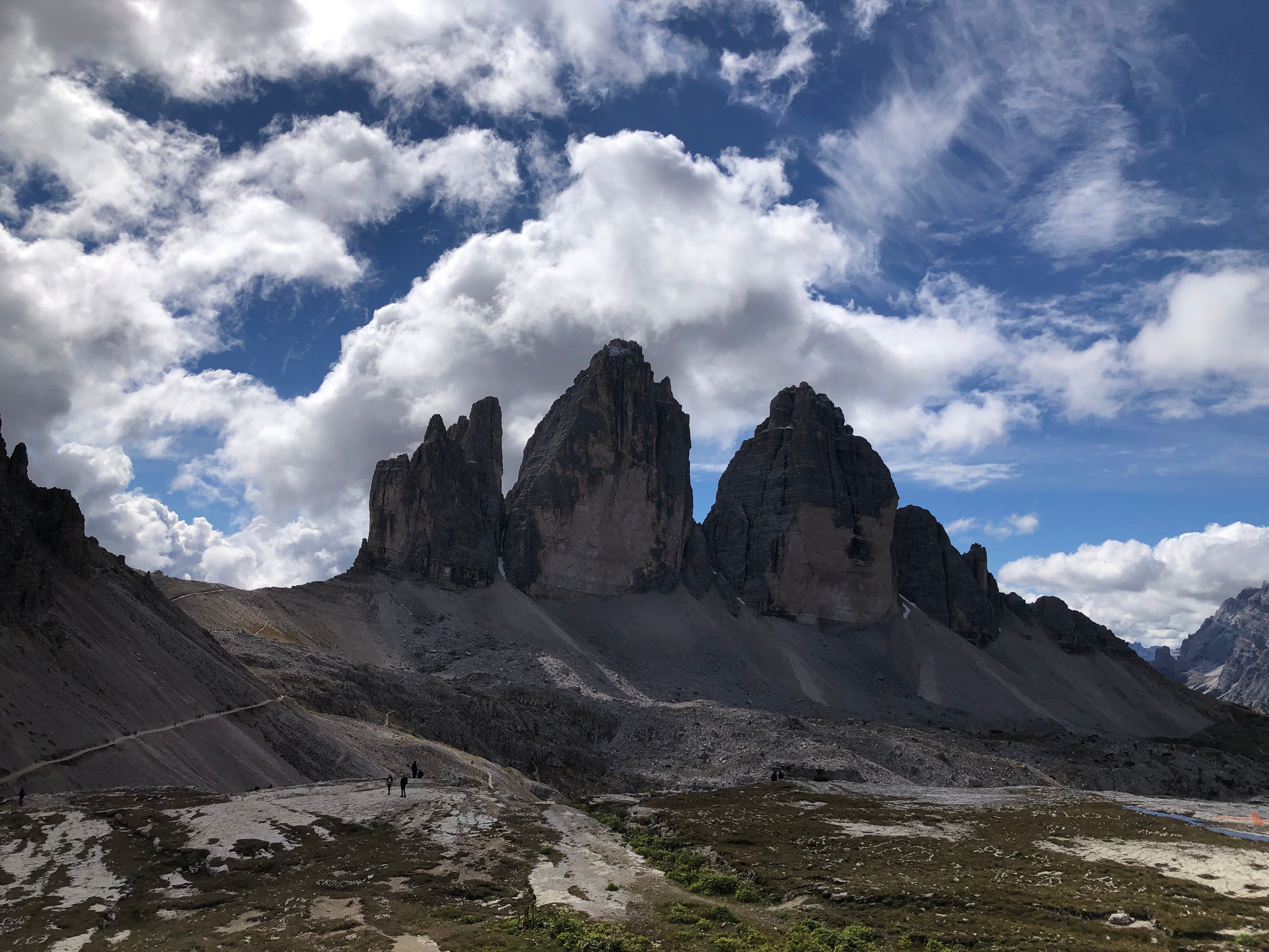 Scenic View of a Beautiful Rock Formation · Free Stock Photo