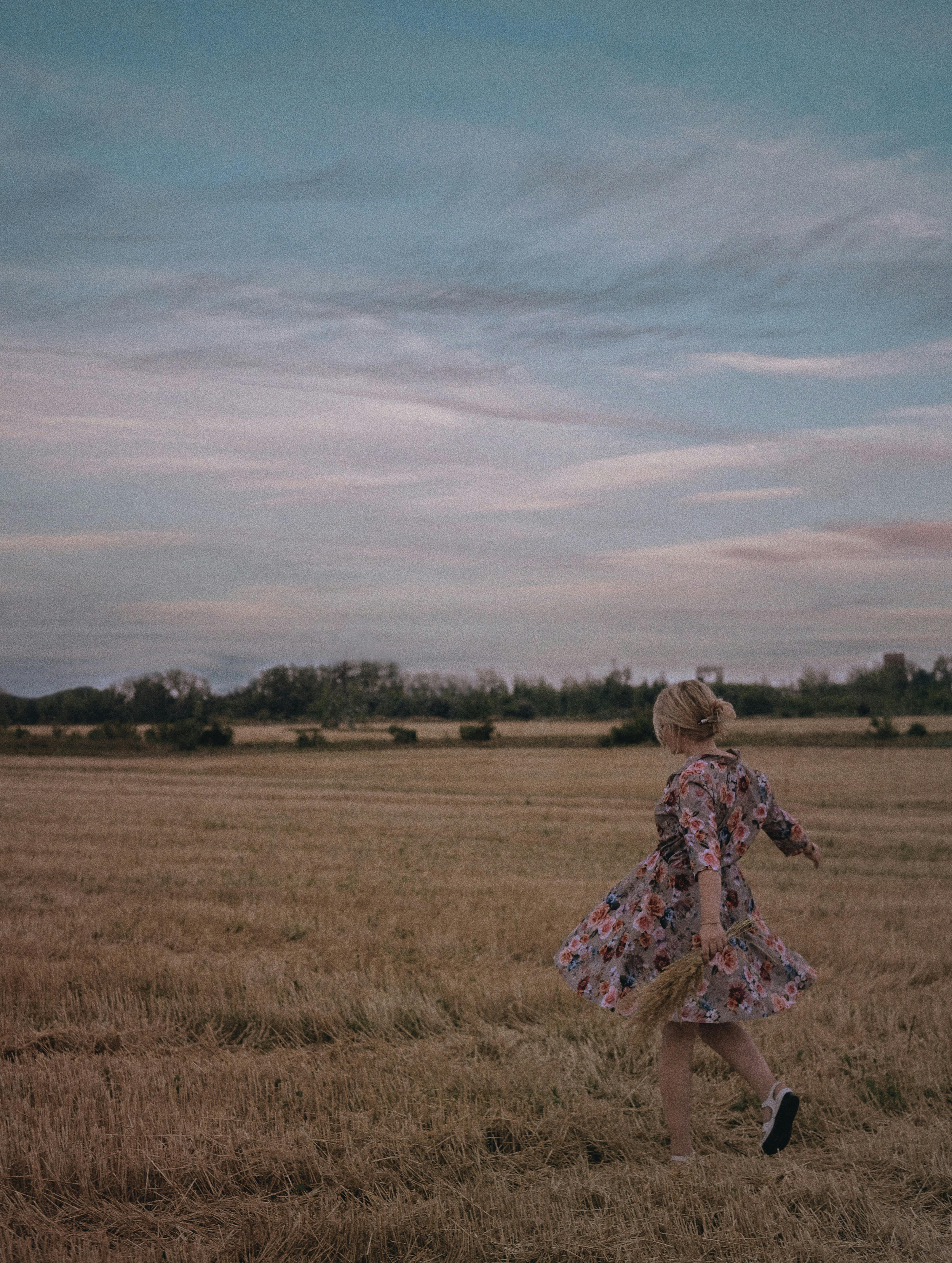 Woman Running in Field in Countryside · Free Stock Photo