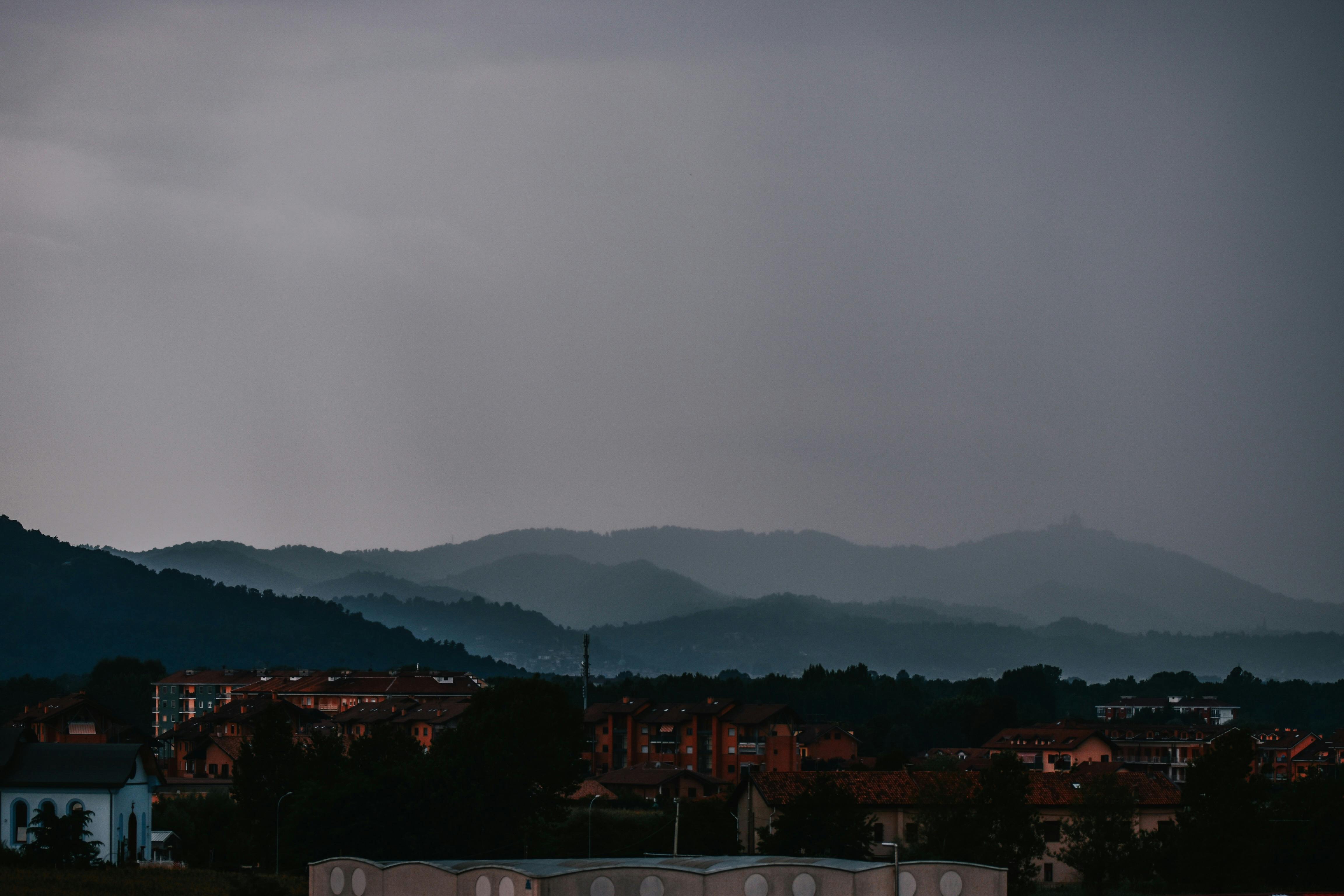 Overcast over City · Free Stock Photo