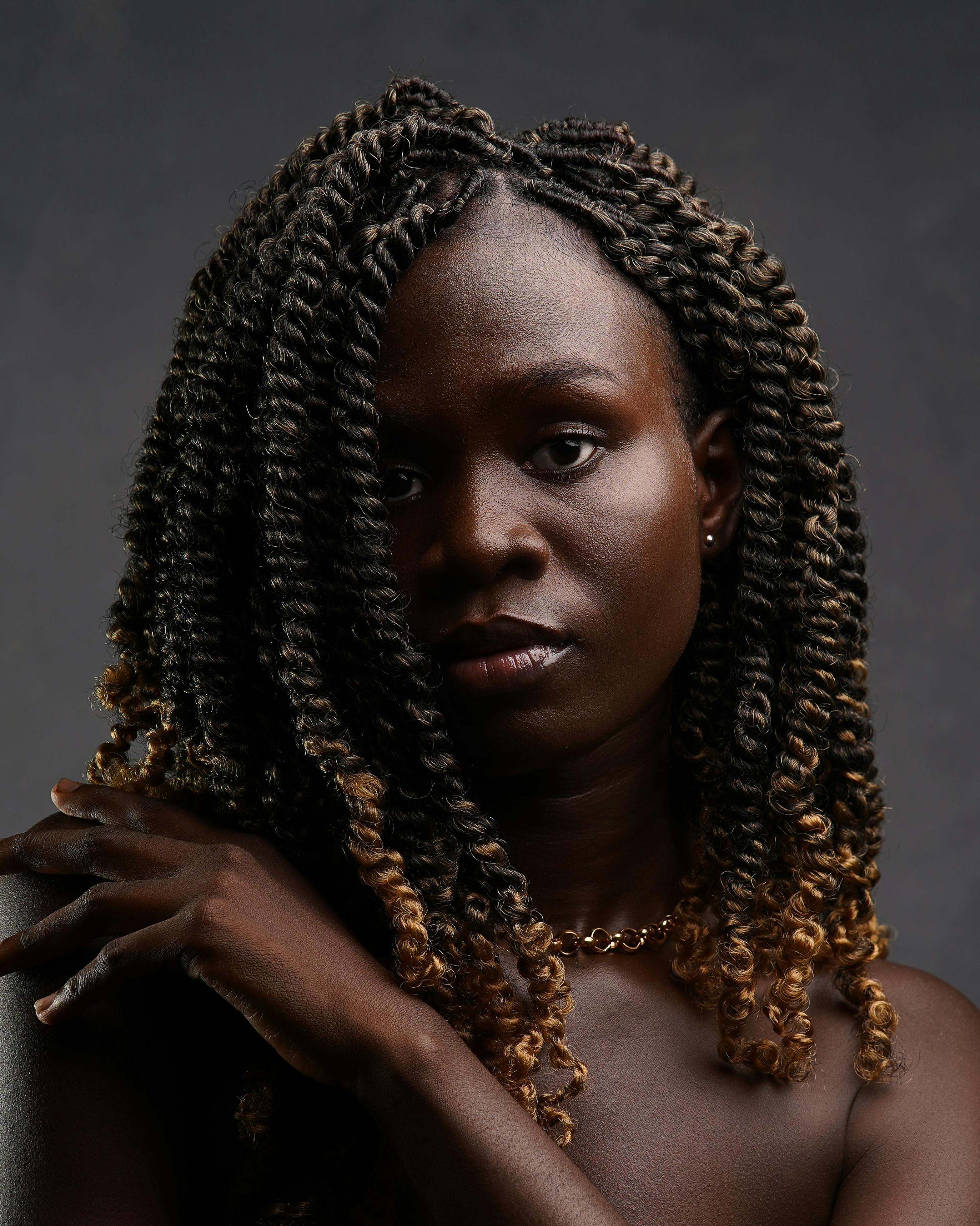 A Woman Screaming with Red Powder on Her Face · Free Stock Photo