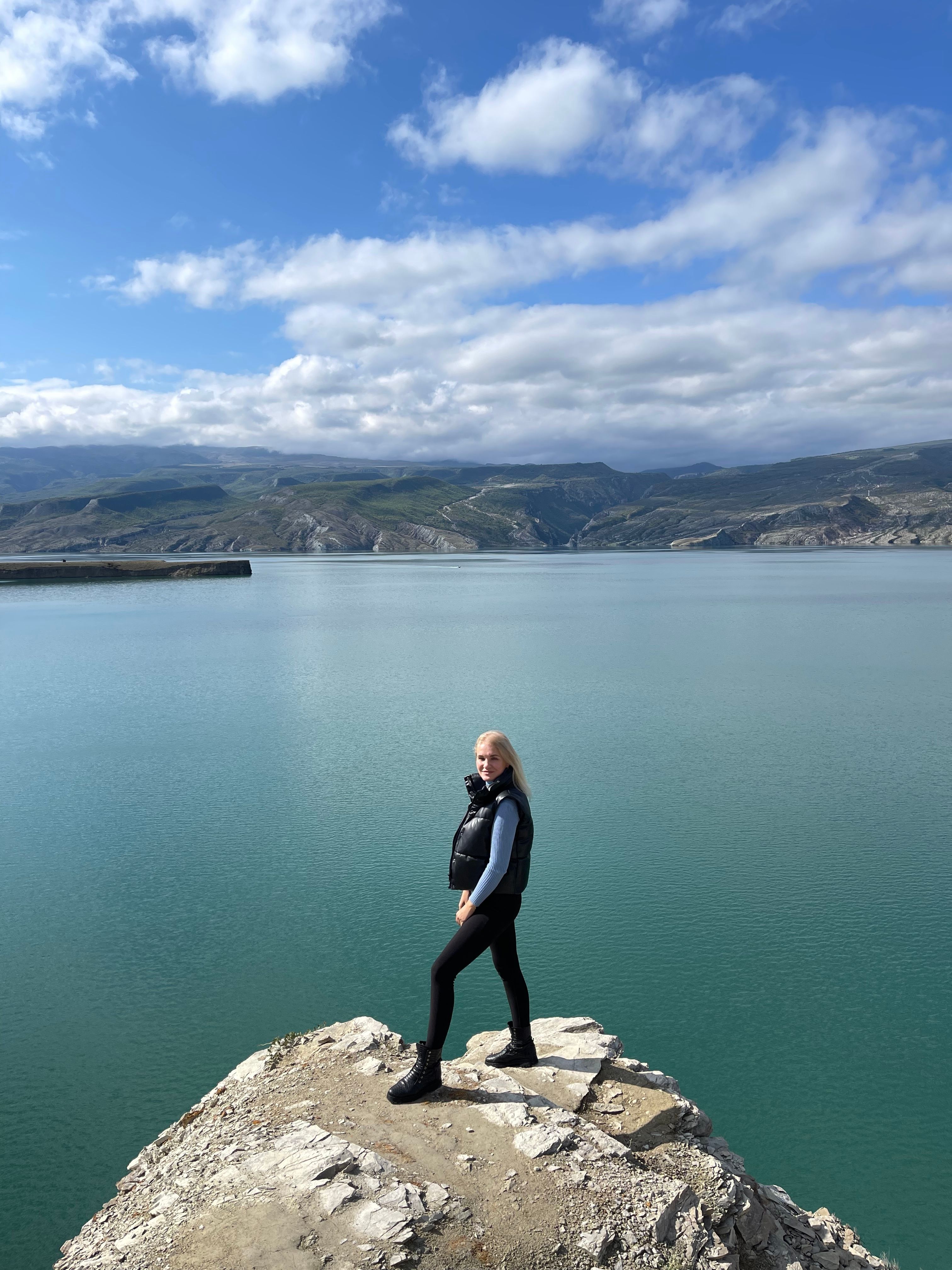 Gray Cliff Under Sunny Sky · Free Stock Photo