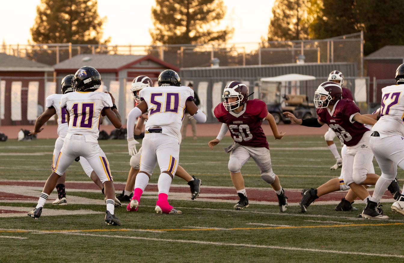 What Does Db Mean in Football? [Comprehensive Answer] - CGAA.org