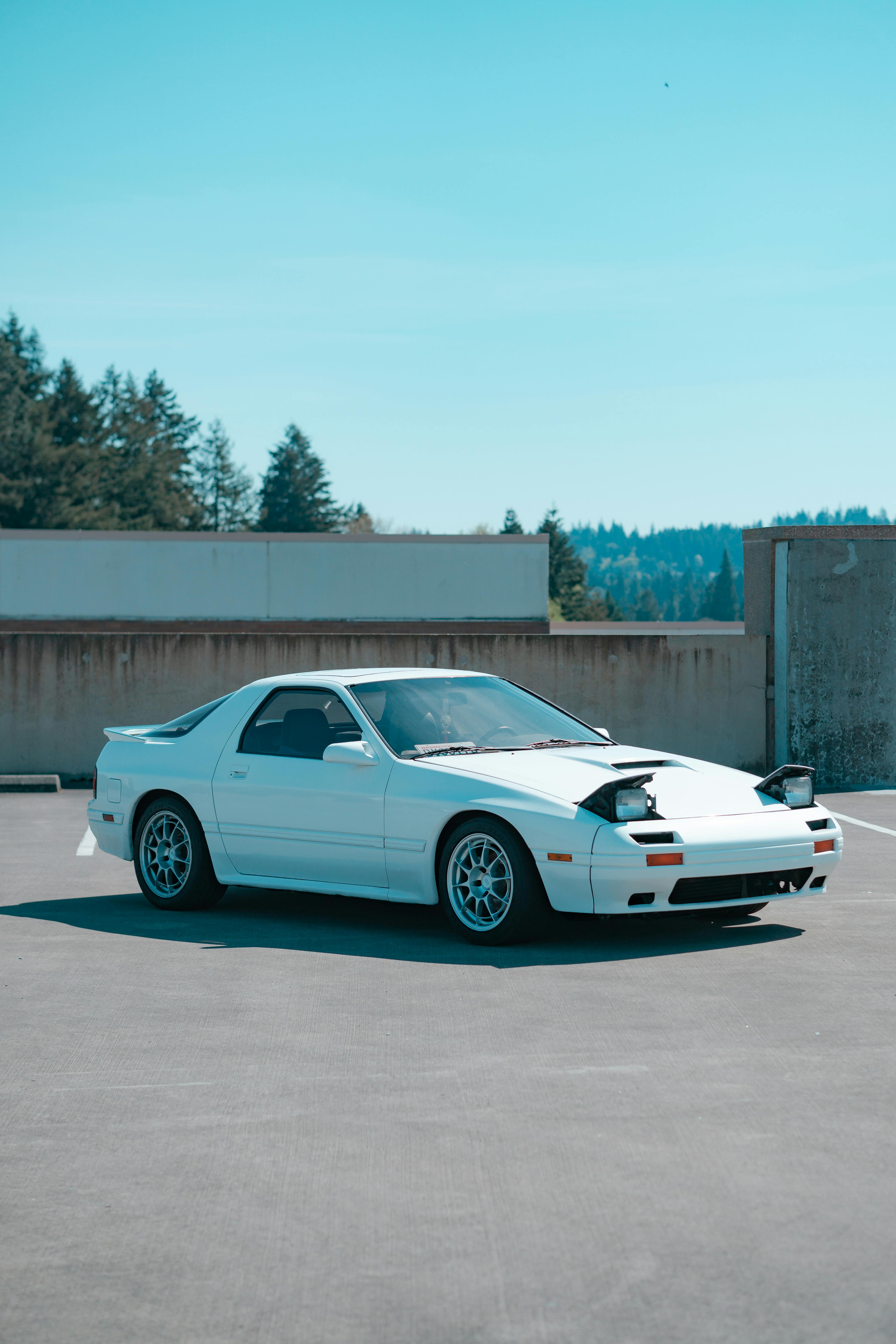 White Car Background Photos, Download The BEST Free White Car ...