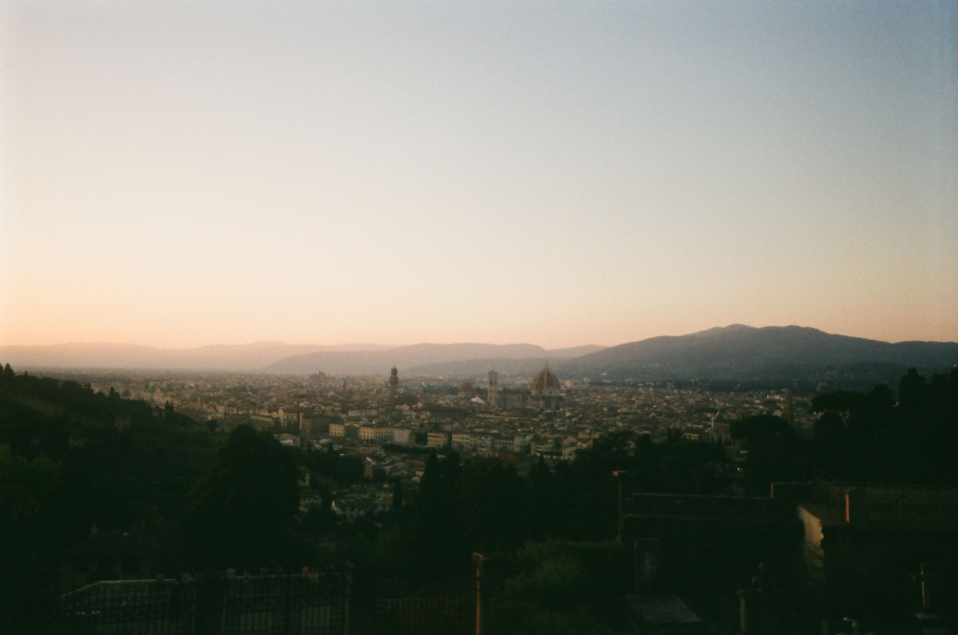 Clear Sky over City at Dusk · Free Stock Photo