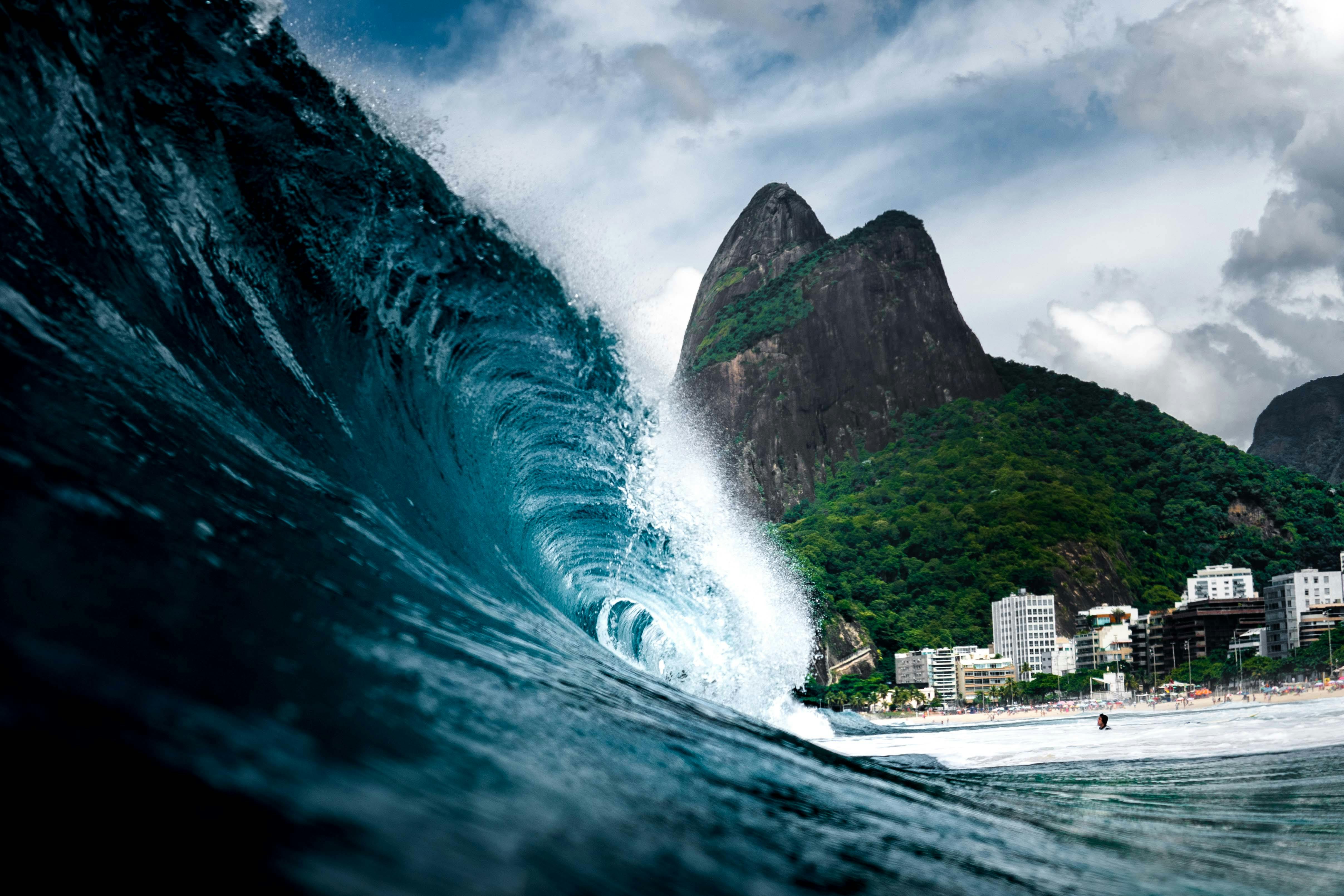 Photo of a Wave · Free Stock Photo