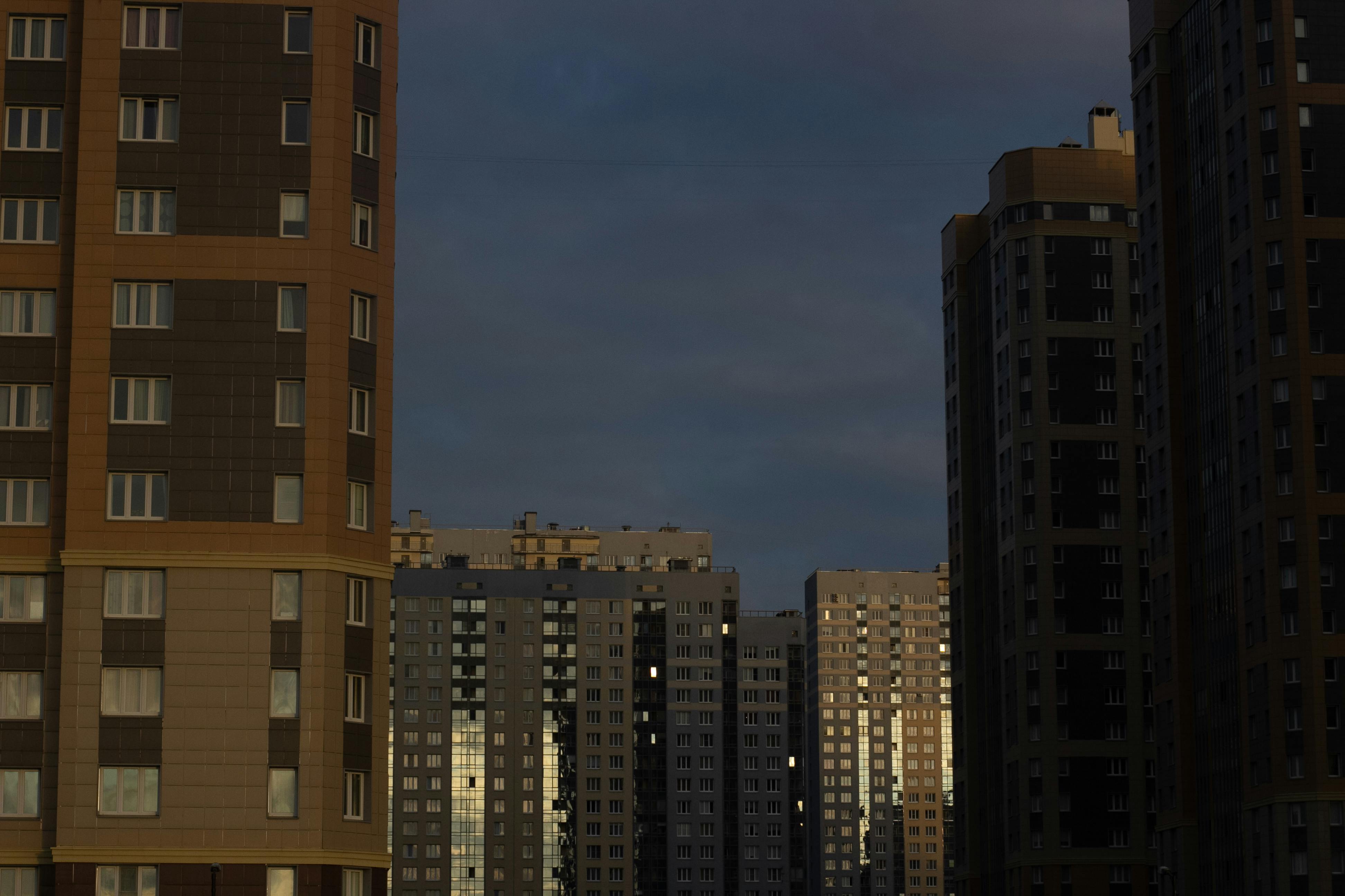 Brown High Rise Building · Free Stock Photo