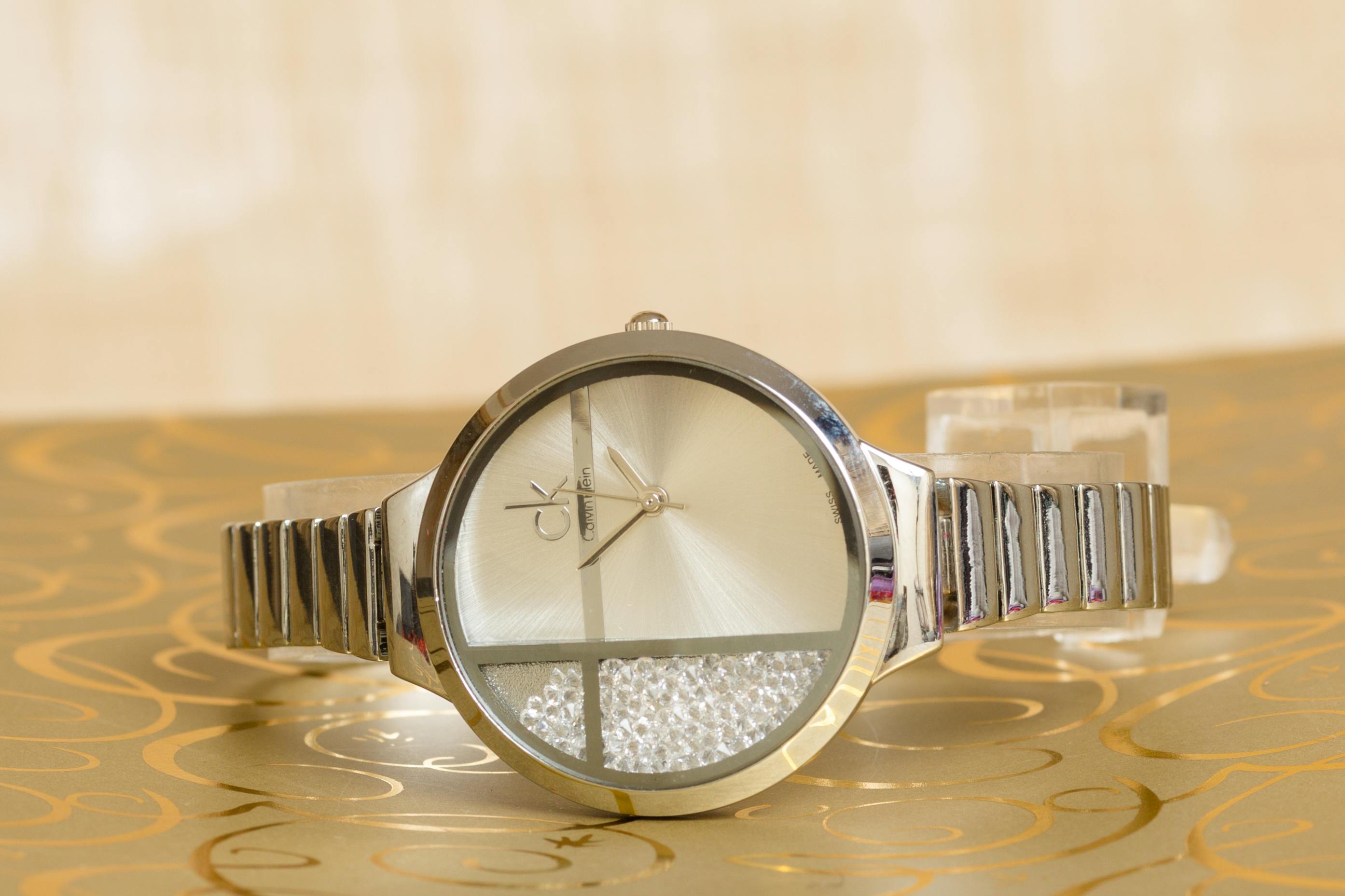 Silver Round Analog Watch · Free Stock Photo