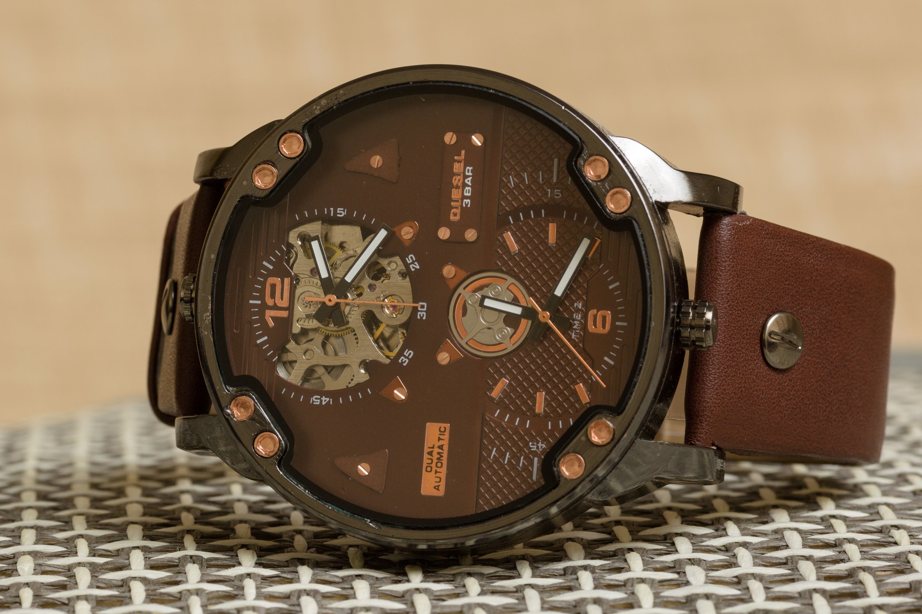 Black Analog Watch in Close Up Shot · Free Stock Photo