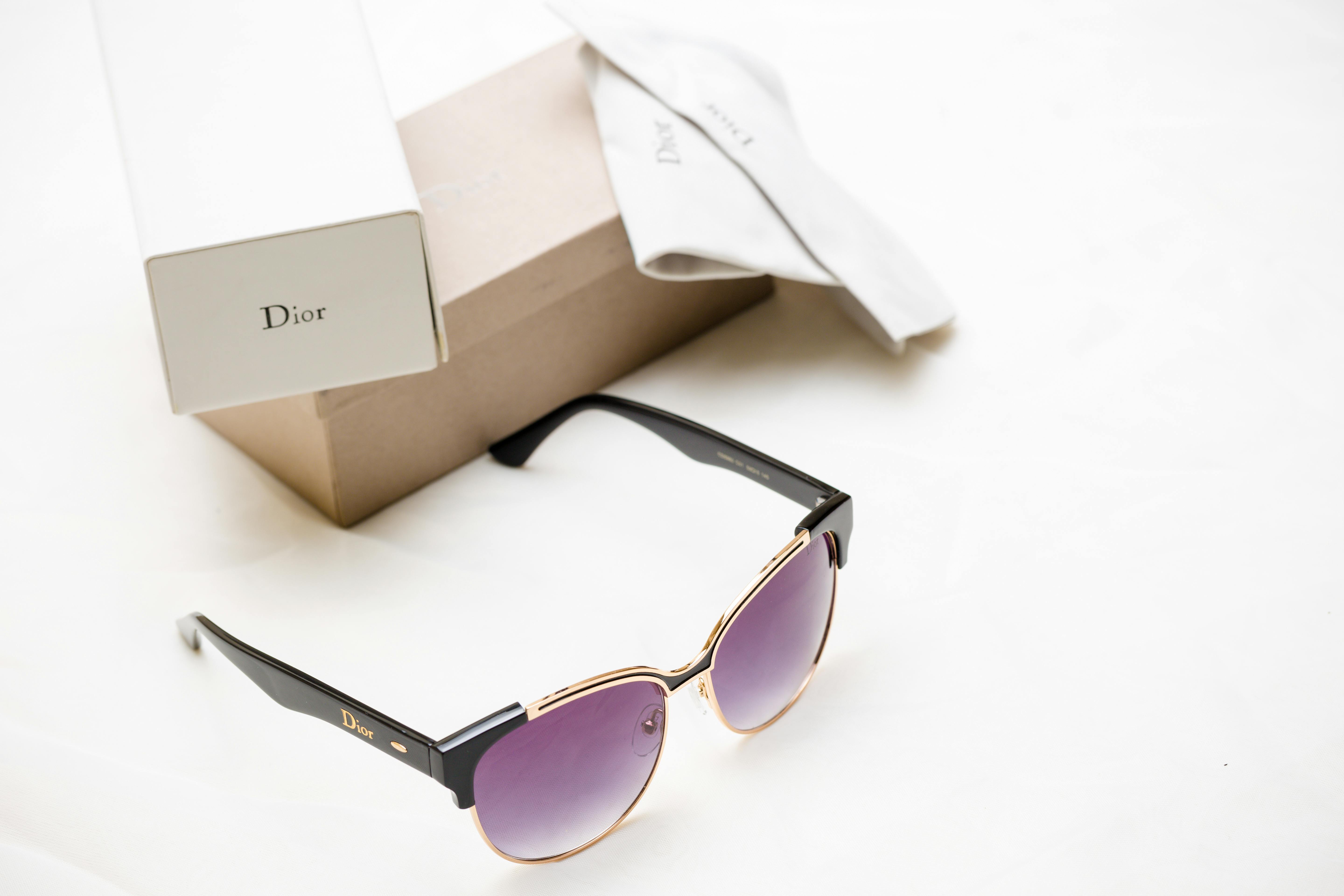 Dior Boxes Photos, Download The BEST Free Dior Boxes Stock Photos & HD ...