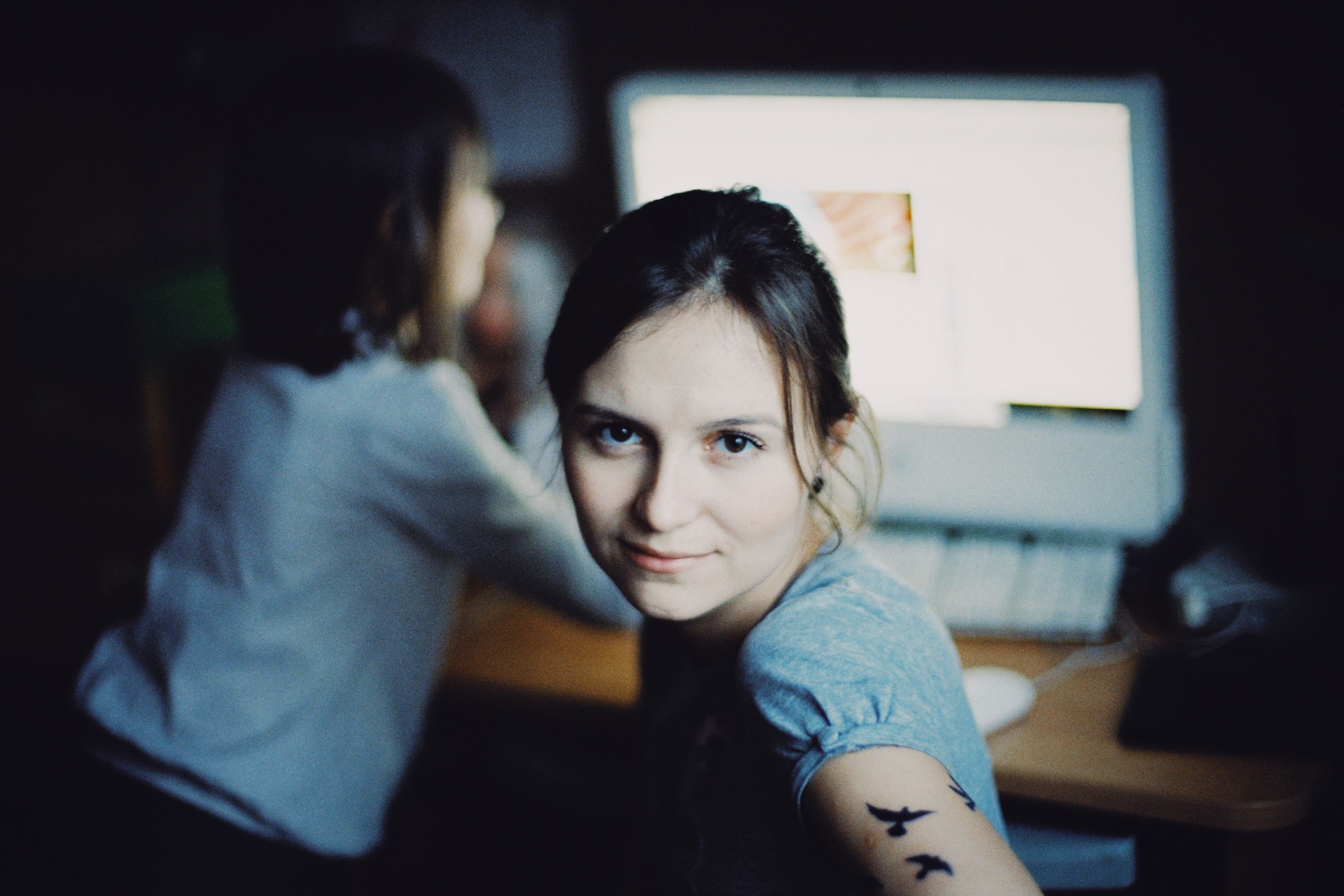 Facebook Girl Photos, Download The BEST Free Facebook Girl Stock Photos ...