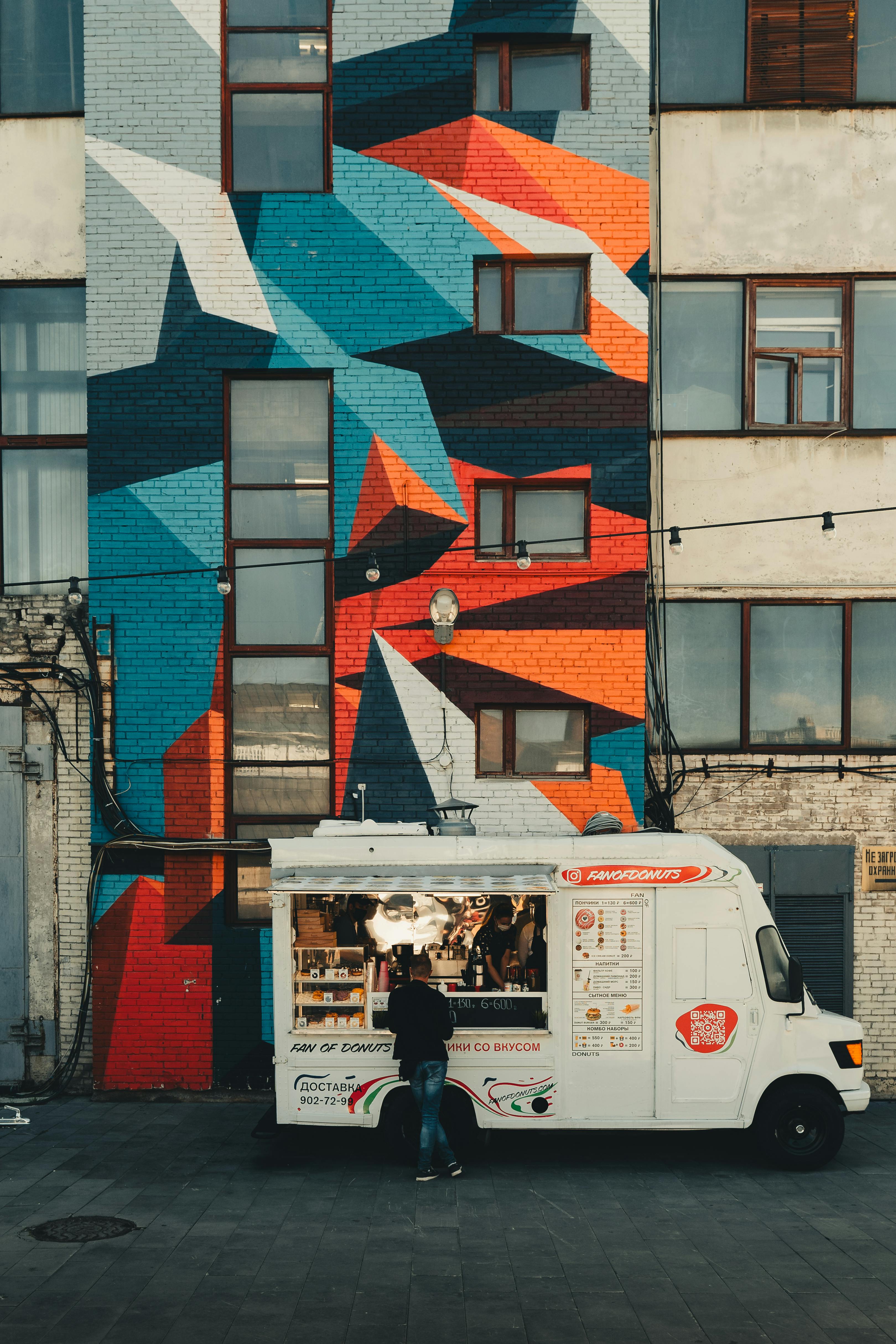 Minivan Photos, Download The BEST Free Minivan Stock Photos & HD Images