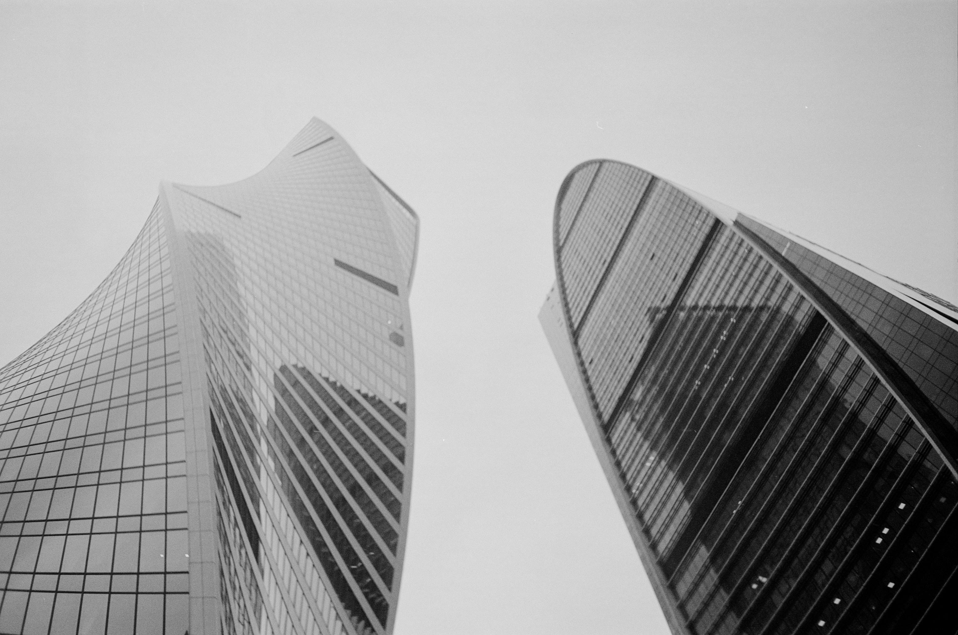 Low-Angle Shot of Buildings in a City · Free Stock Photo