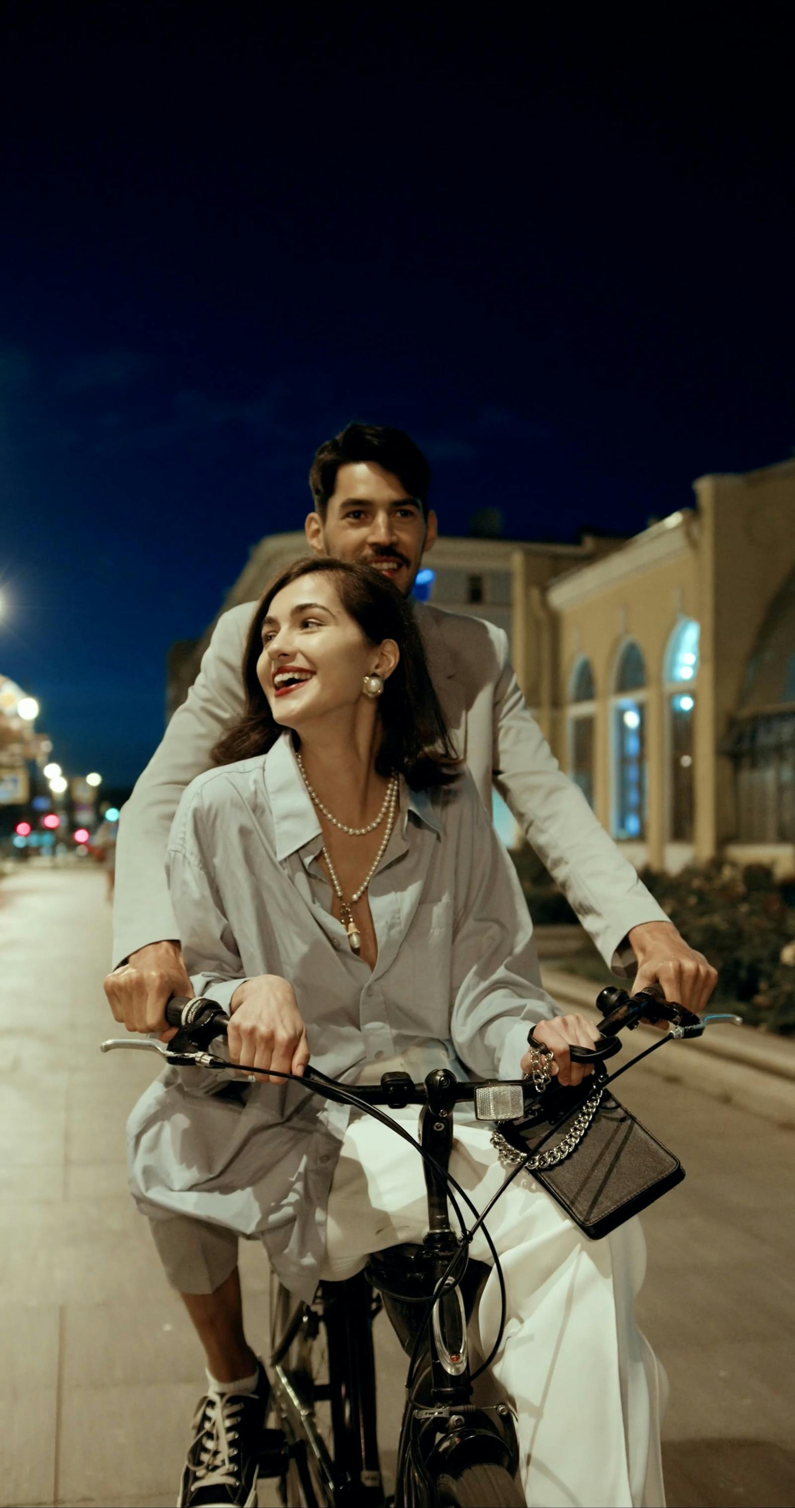 Romantic Couple Reels Videos Videos, Download The BEST Free 4k Stock ...