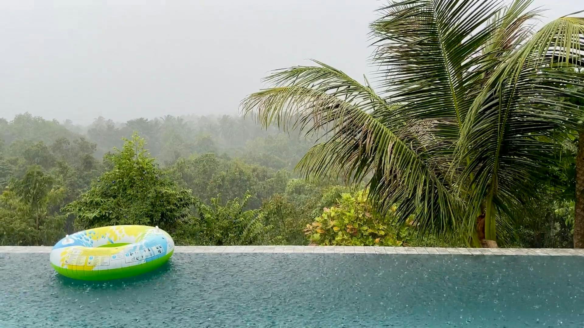 Woman Sitting in Infinity Pool · Free Stock Video