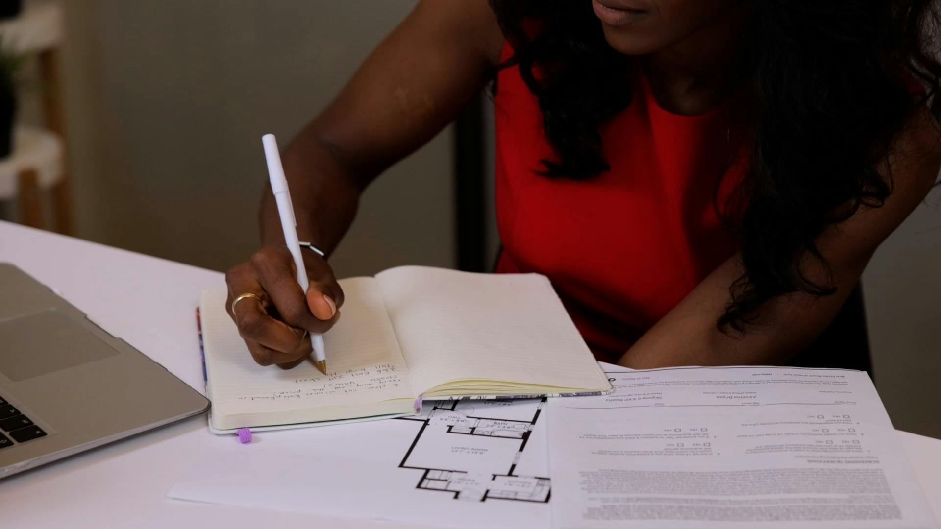Businesswoman Using Phone and Taking Notes Free Stock Video Footage ...
