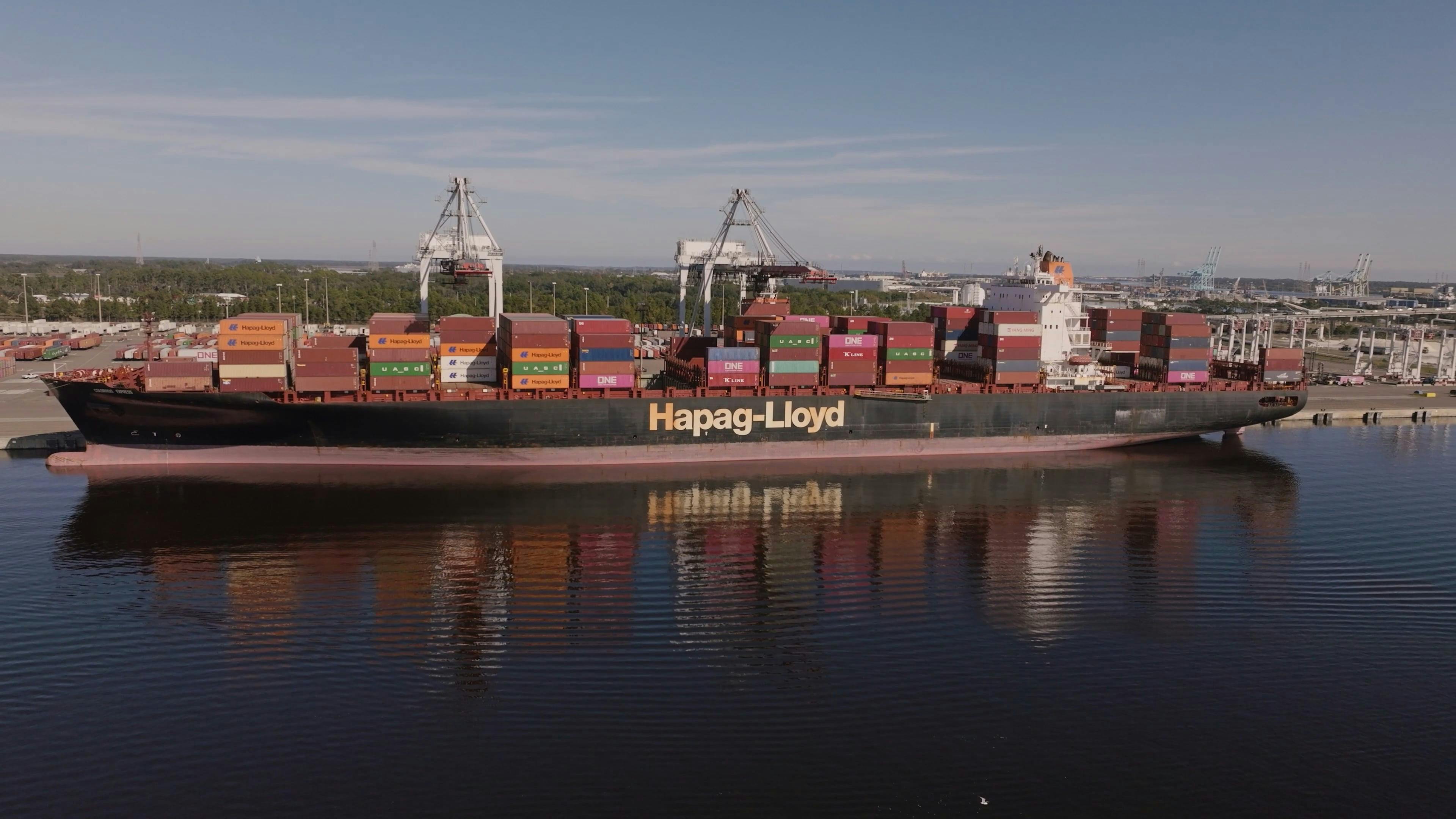 Loading Deck Videos, Download The BEST Free 4k Stock Video Footage ...