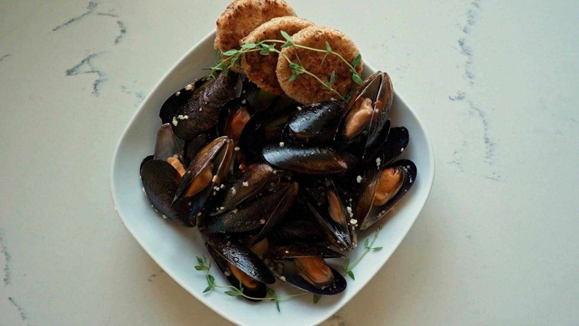 Top View of a Mussels Dish Free Stock Video Footage, Royalty-Free 4K ...