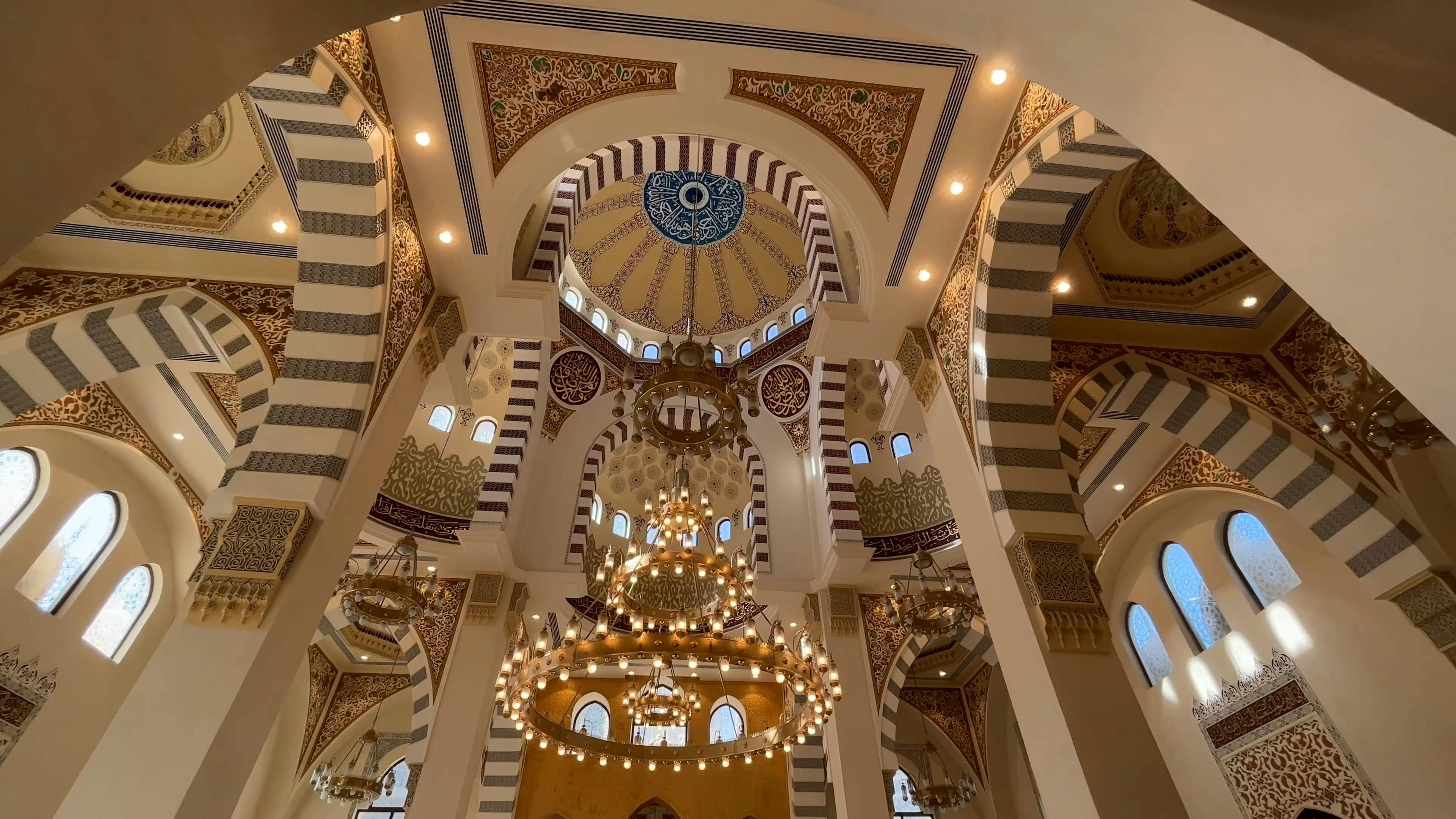 Interior of Mosque · Free Stock Video