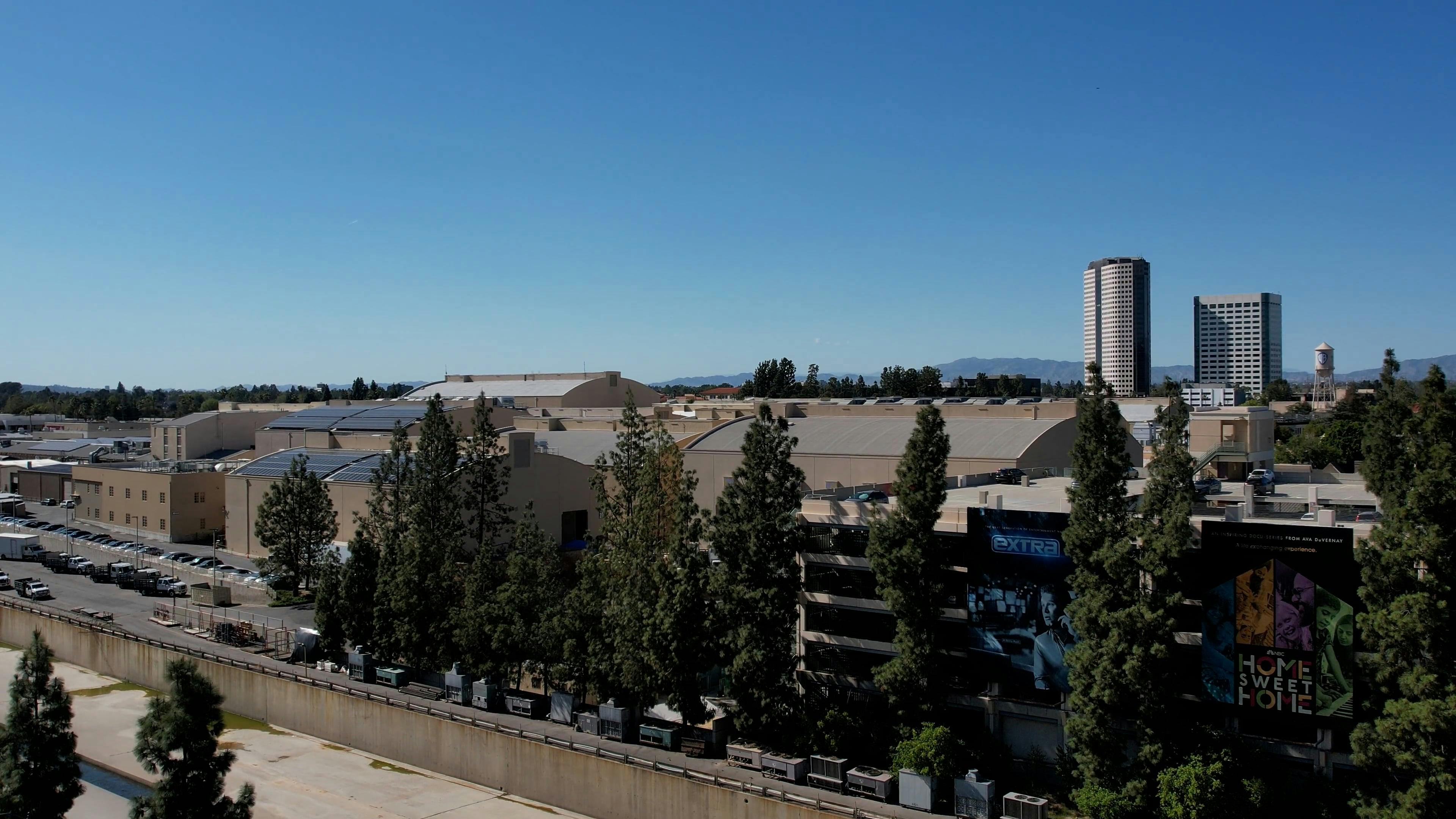 Clear Sky over Warner Bros Studio Free Stock Video Footage, Royalty ...