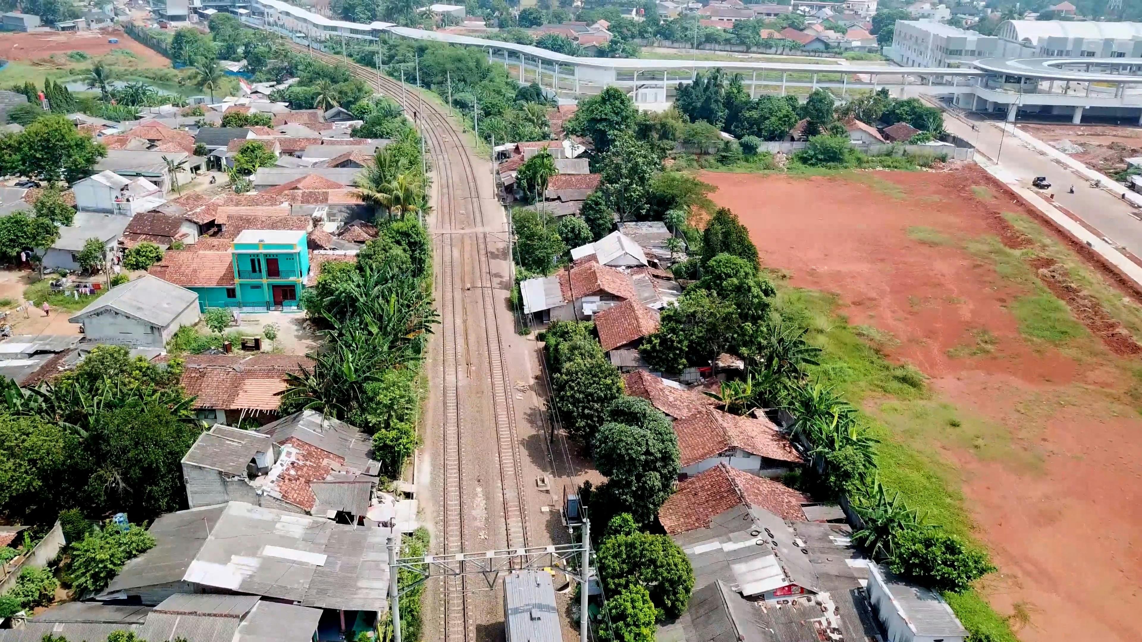 Homes Track Videos, Download The BEST Free 4k Stock Video Footage ...