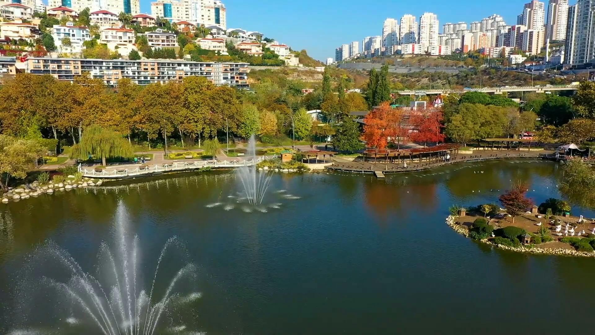 Park in Istanbul · Free Stock Video