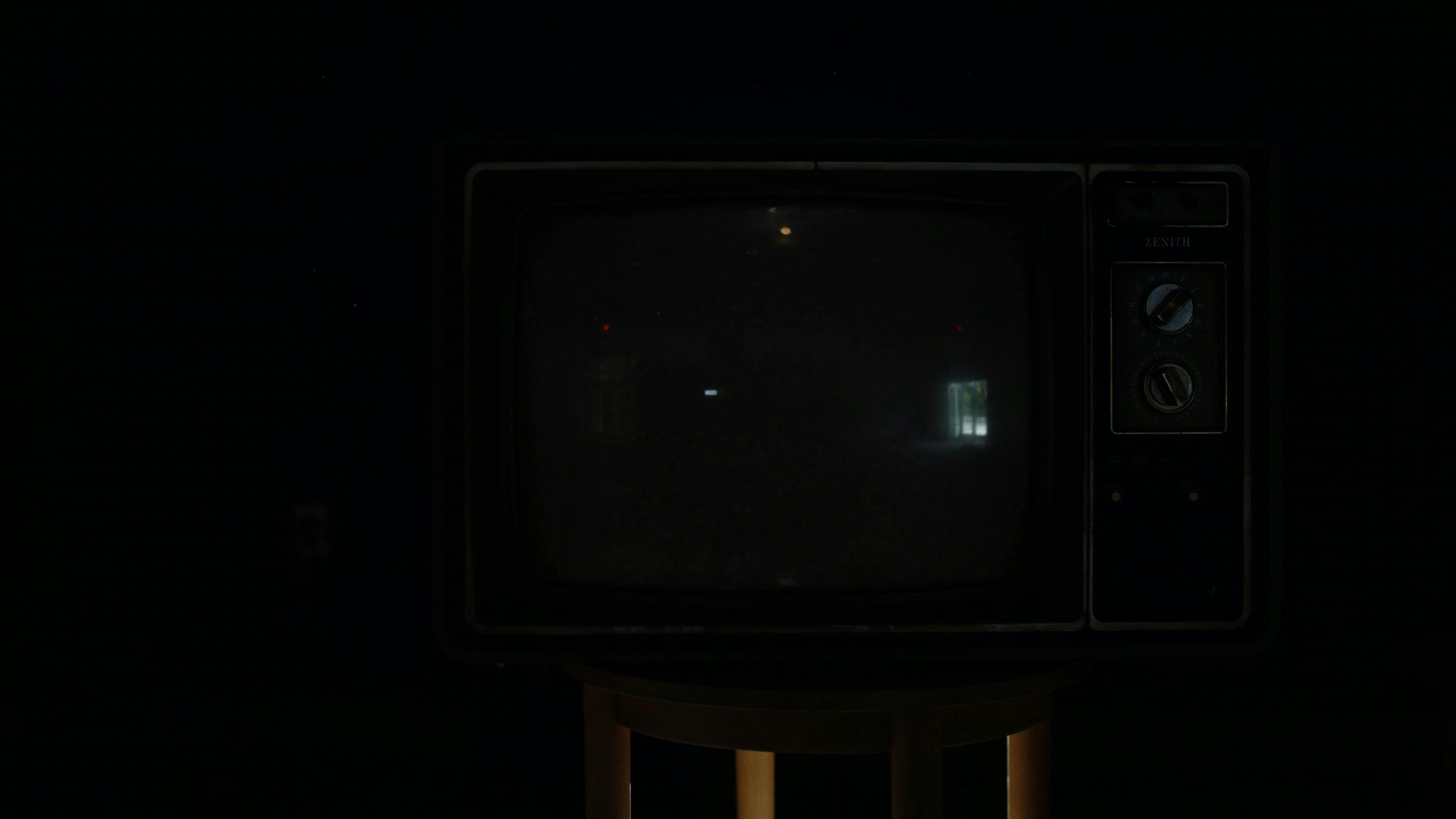 Error Screen on Television · Free Stock Video