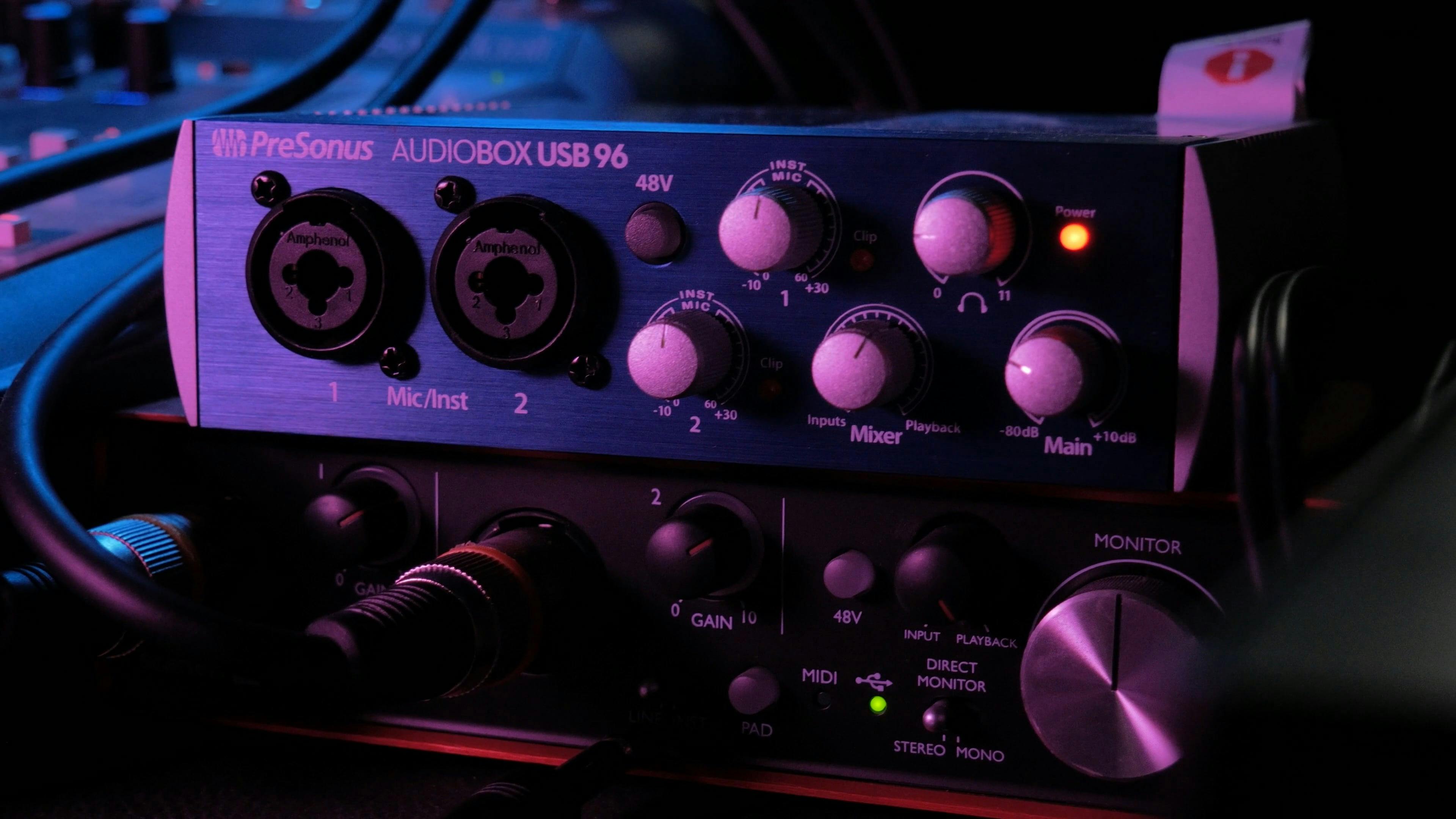 Audio Input Output Videos, Download The BEST Free 4k Stock Video ...