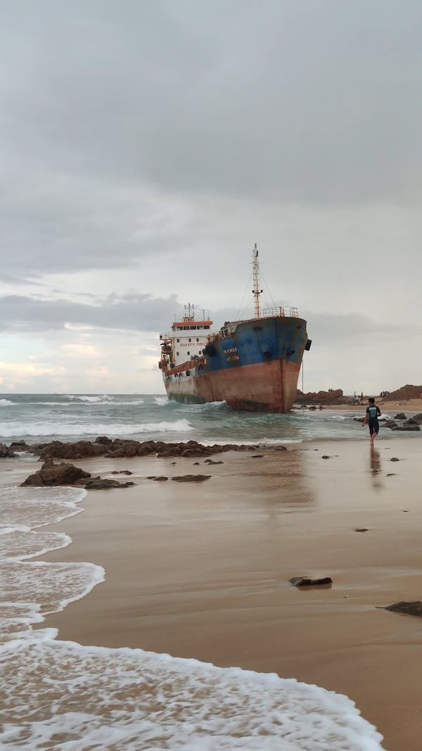 2,100+ Best Free Cargo ship 4K Stock Video Footage & Royalty-Free HD ...