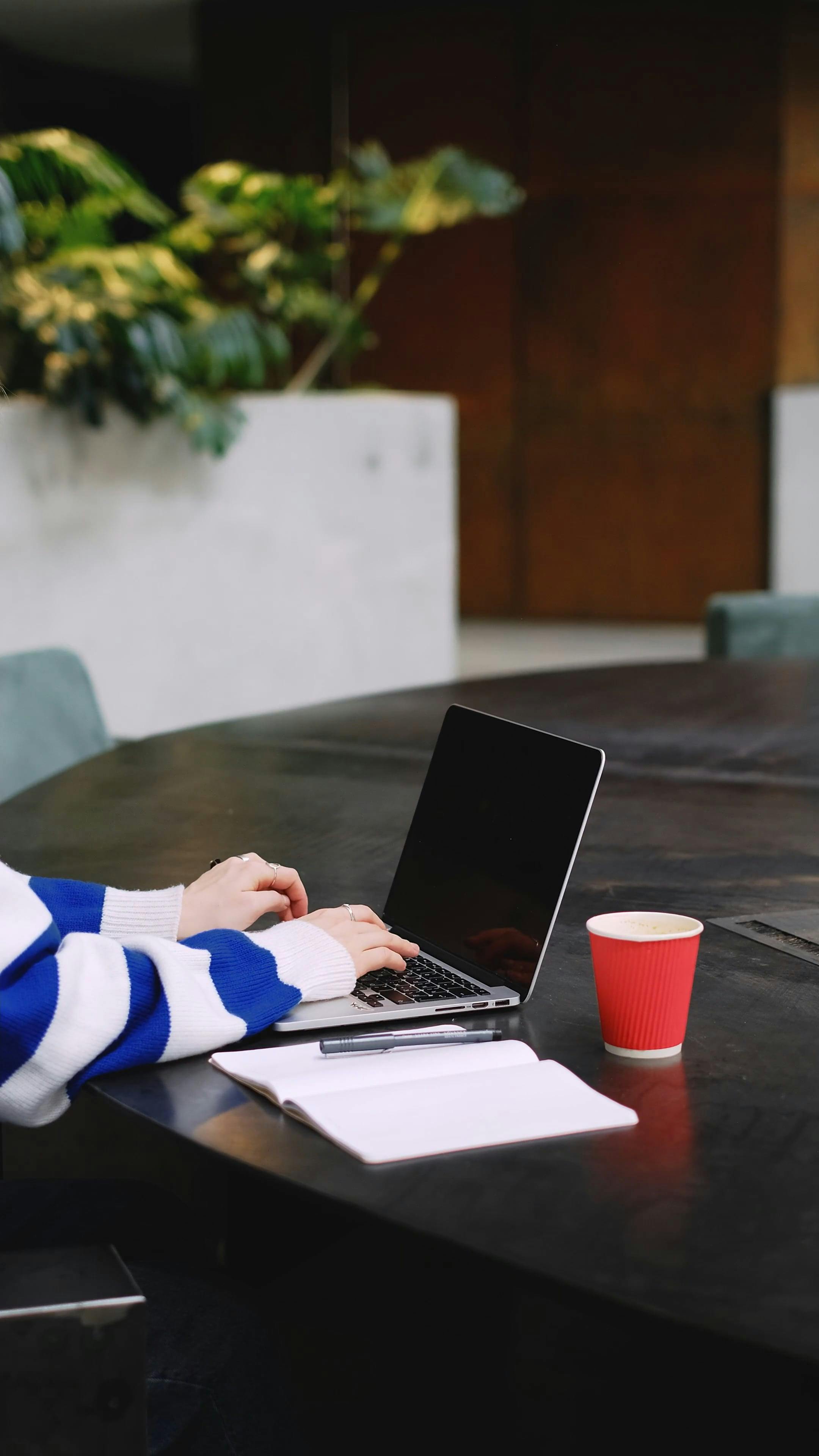 People Working Office Videos, Download The BEST Free 4k Stock Video ...