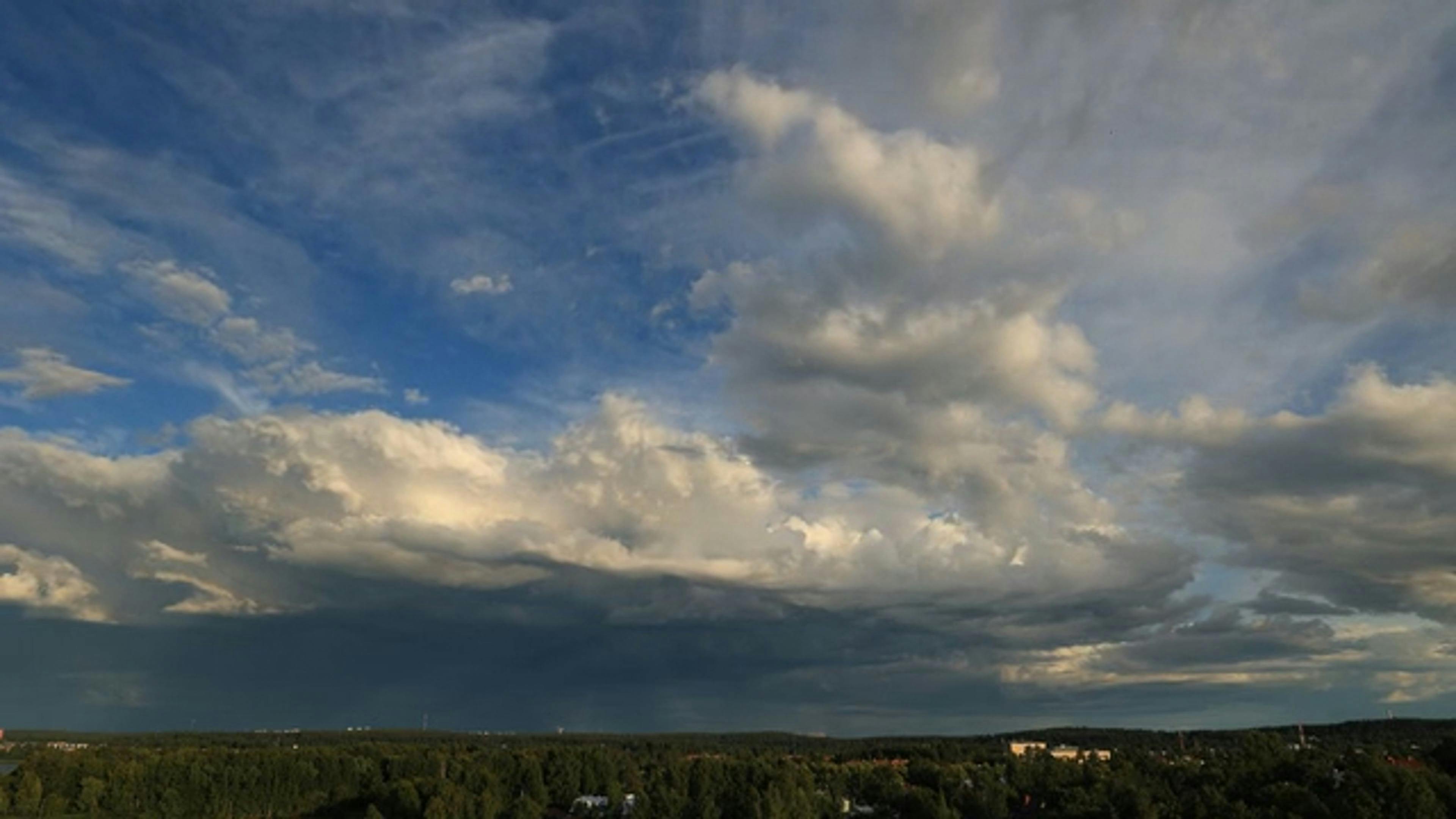 Moving Cloud Formation Free Stock Video Footage, Royalty-Free 4K & HD ...