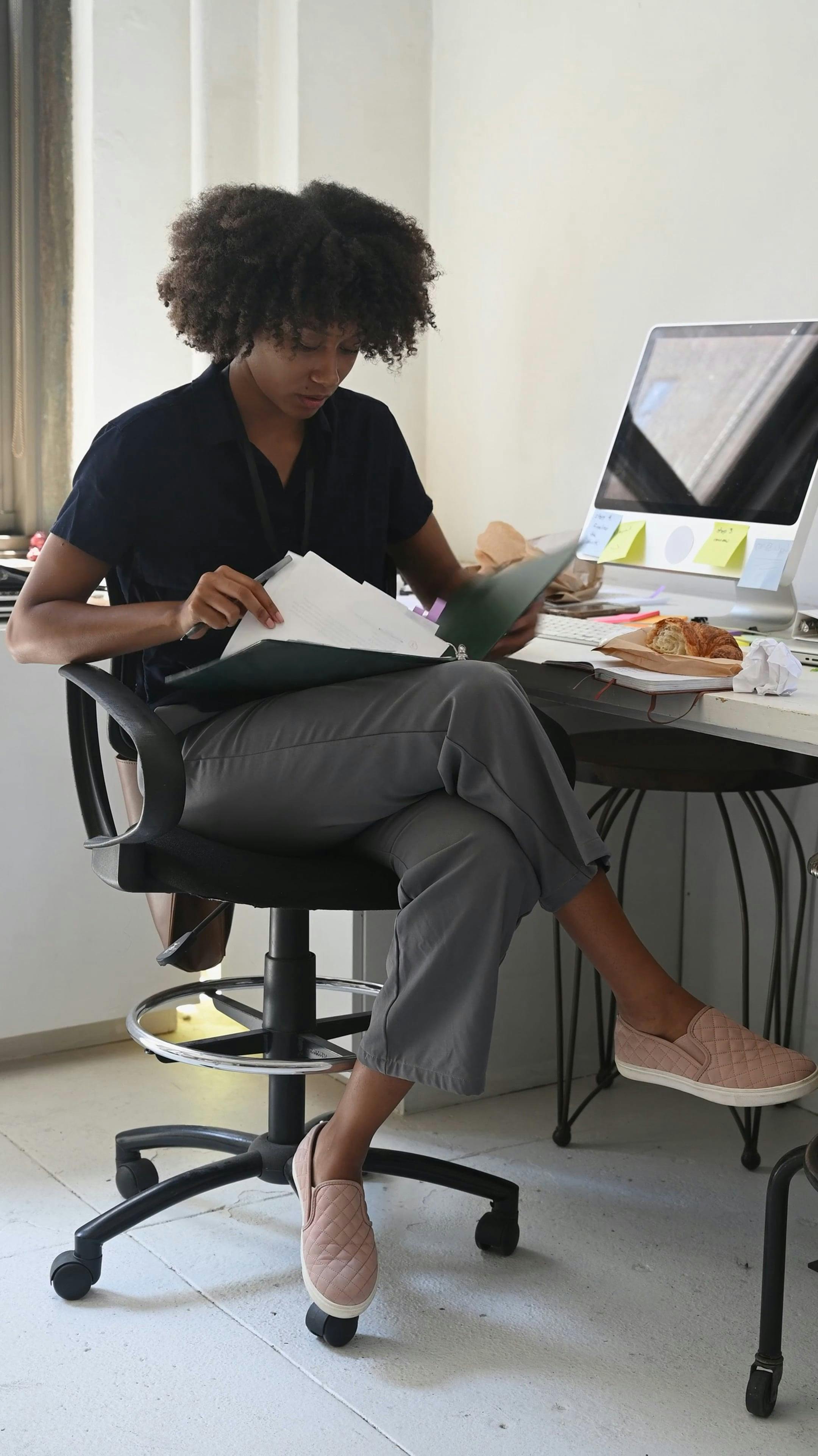 Paper Files And Computers Videos, Download The BEST Free 4k Stock Video ...